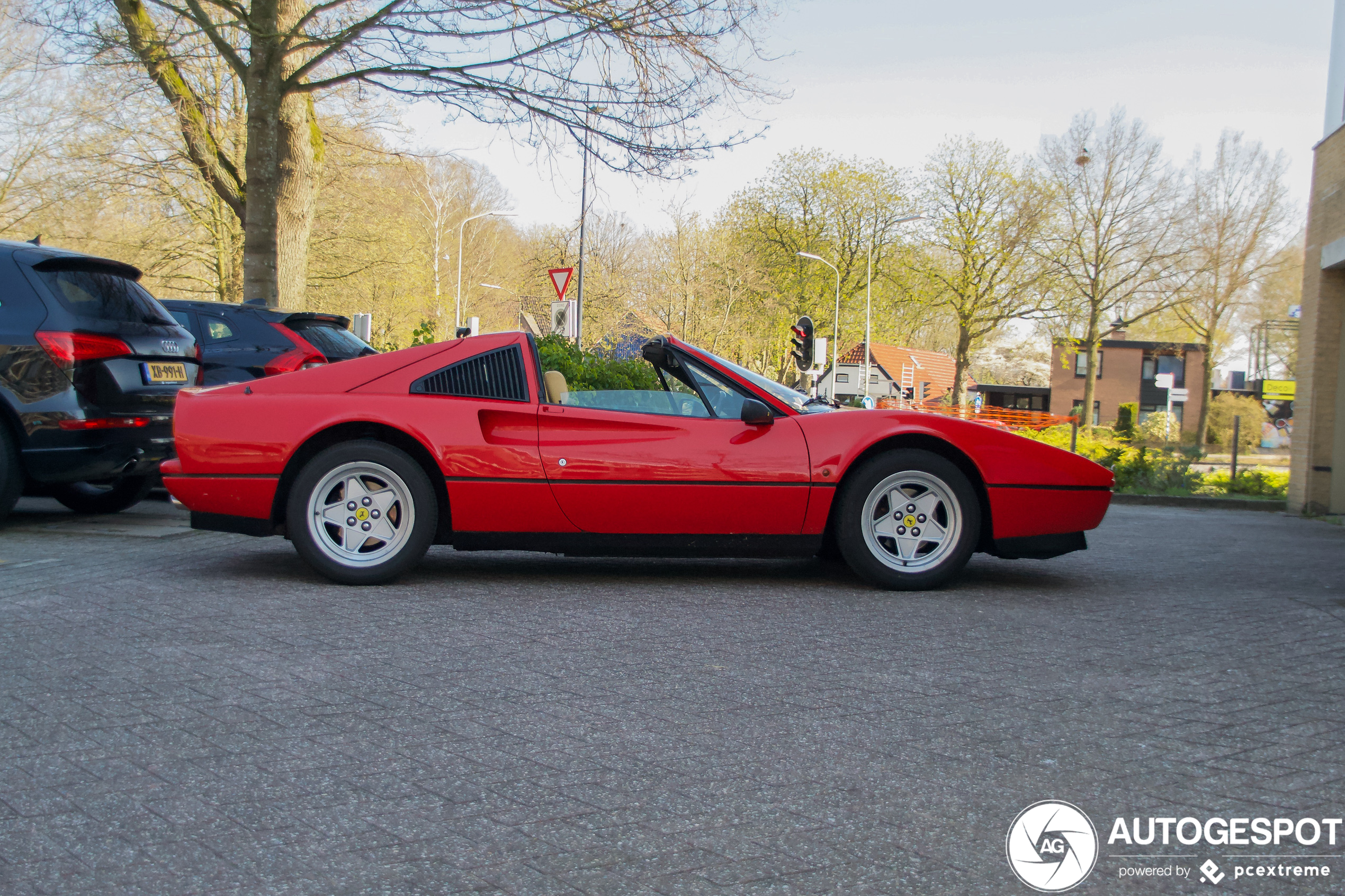 Ferrari 328 GTS - 20 April 2021 - Autogespot
