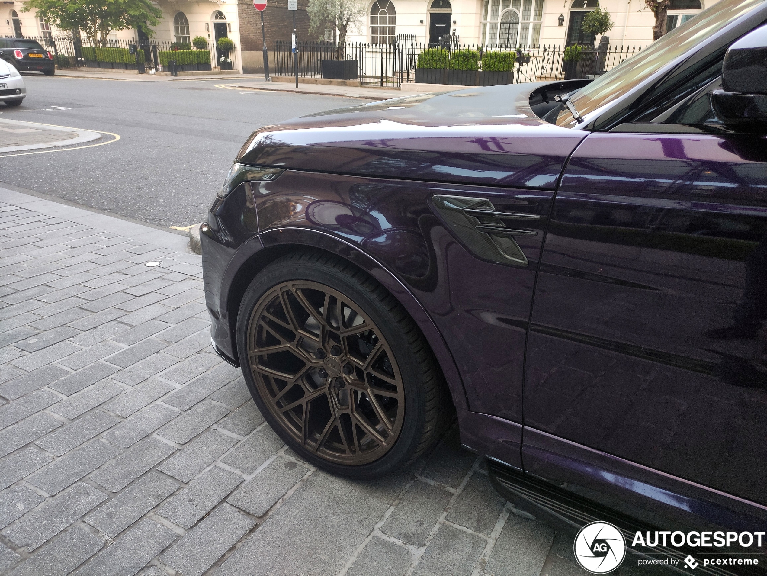 Land Rover Urban Range Rover Sport SVR 2018 Carbon Edition - 27 May ...