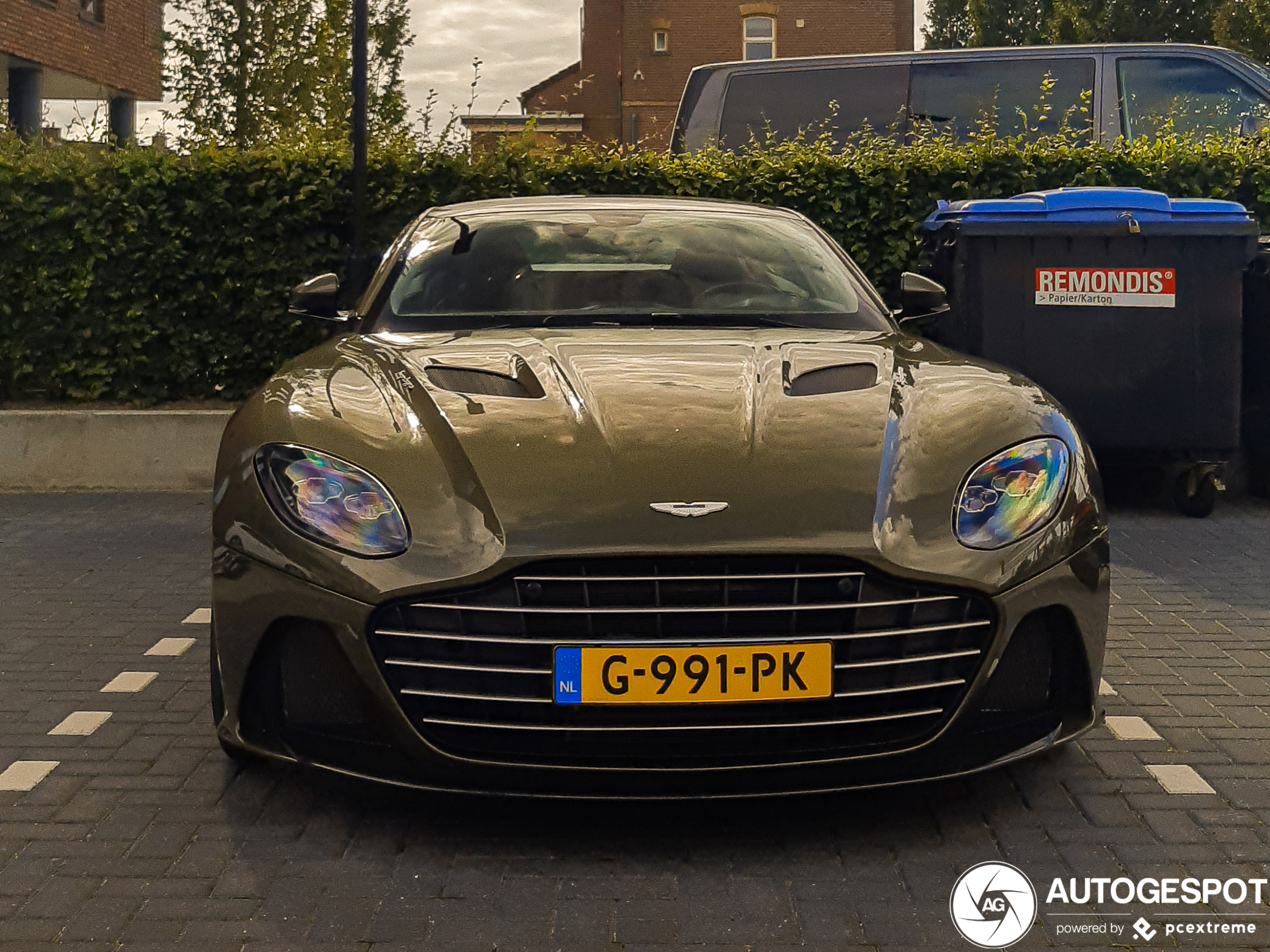 Aston Martin DBS Superleggera OHMSS Edition - 31 May 2021 - Autogespot