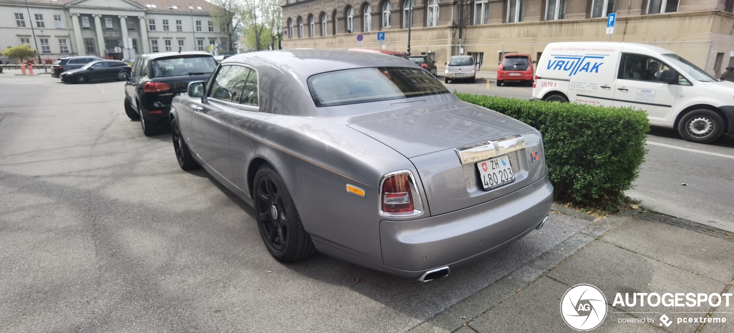 Rolls-Royce Phantom Coupé - 17 December 2021 - Autogespot