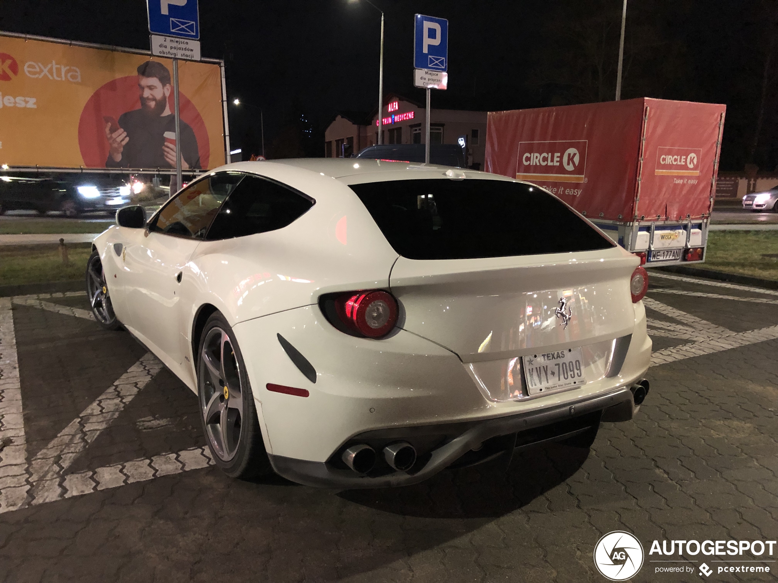Ferrari FF - 18 December 2021 - Autogespot