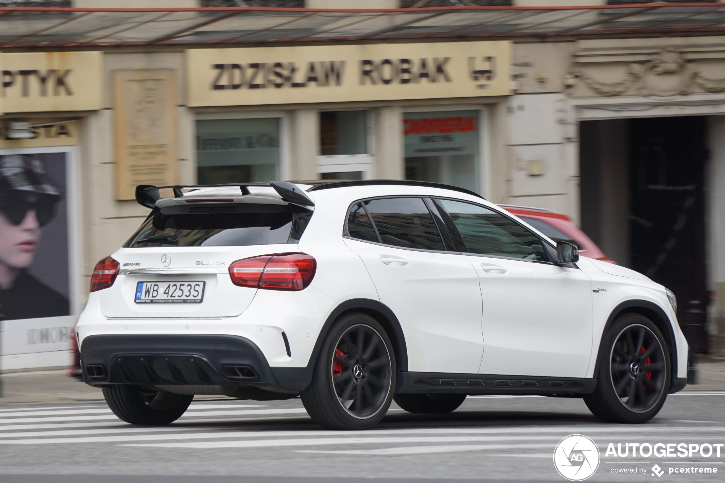 Mercedes-AMG GLA 45 X156 2017 - 23 December 2021 - Autogespot