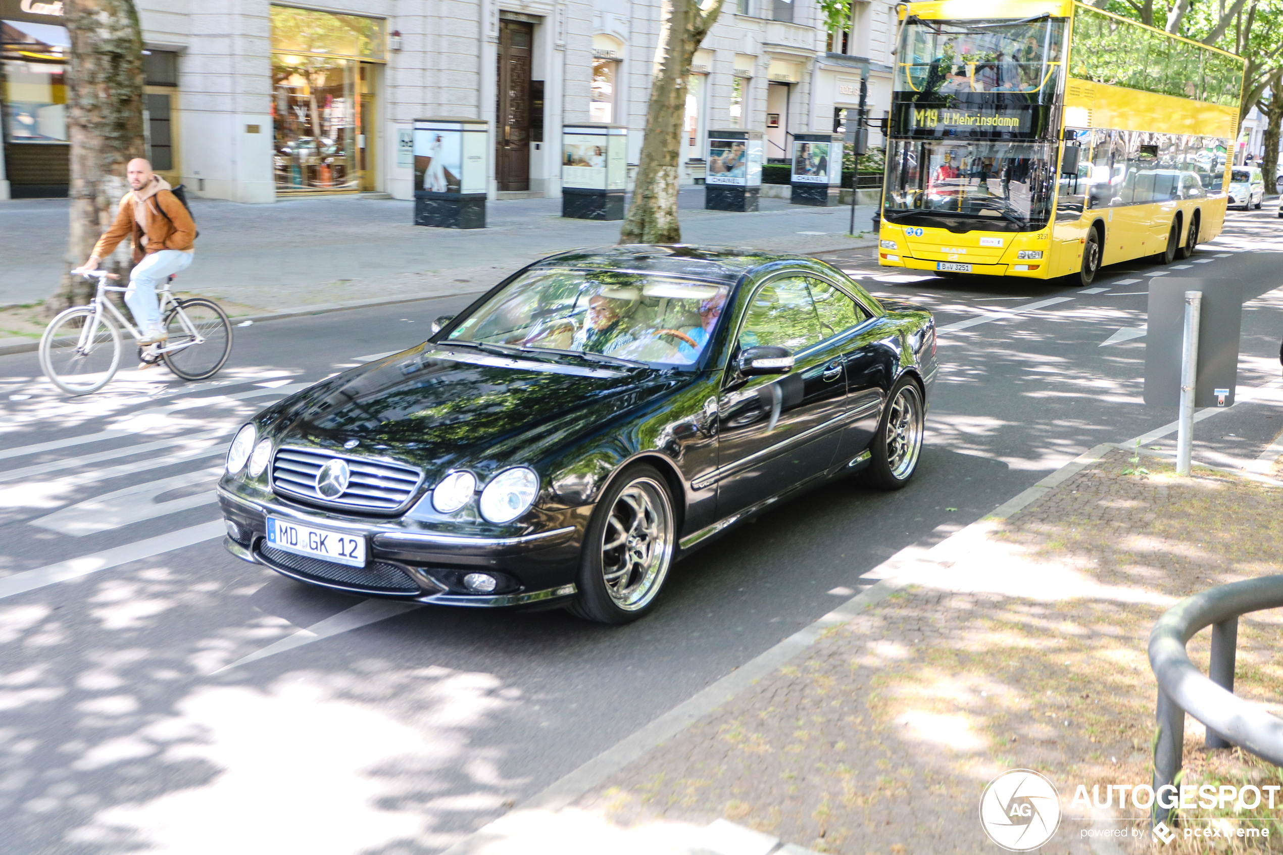 Mercedes-Benz Brabus CL 6.1 C215 - 29 May 2022 - Autogespot