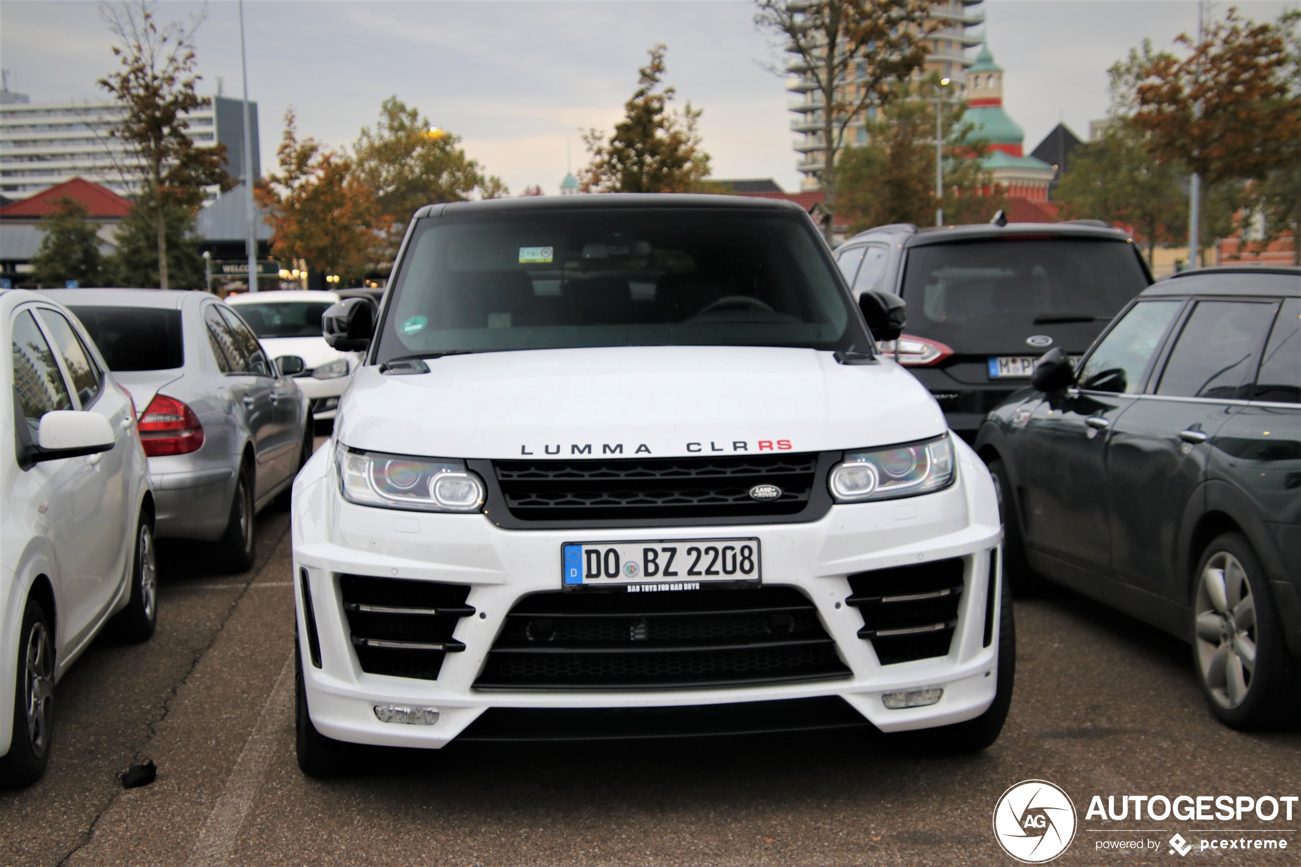 Land Rover Lumma Range Rover Sport SVR CLR RS - 12 juni 2022 - Autogespot
