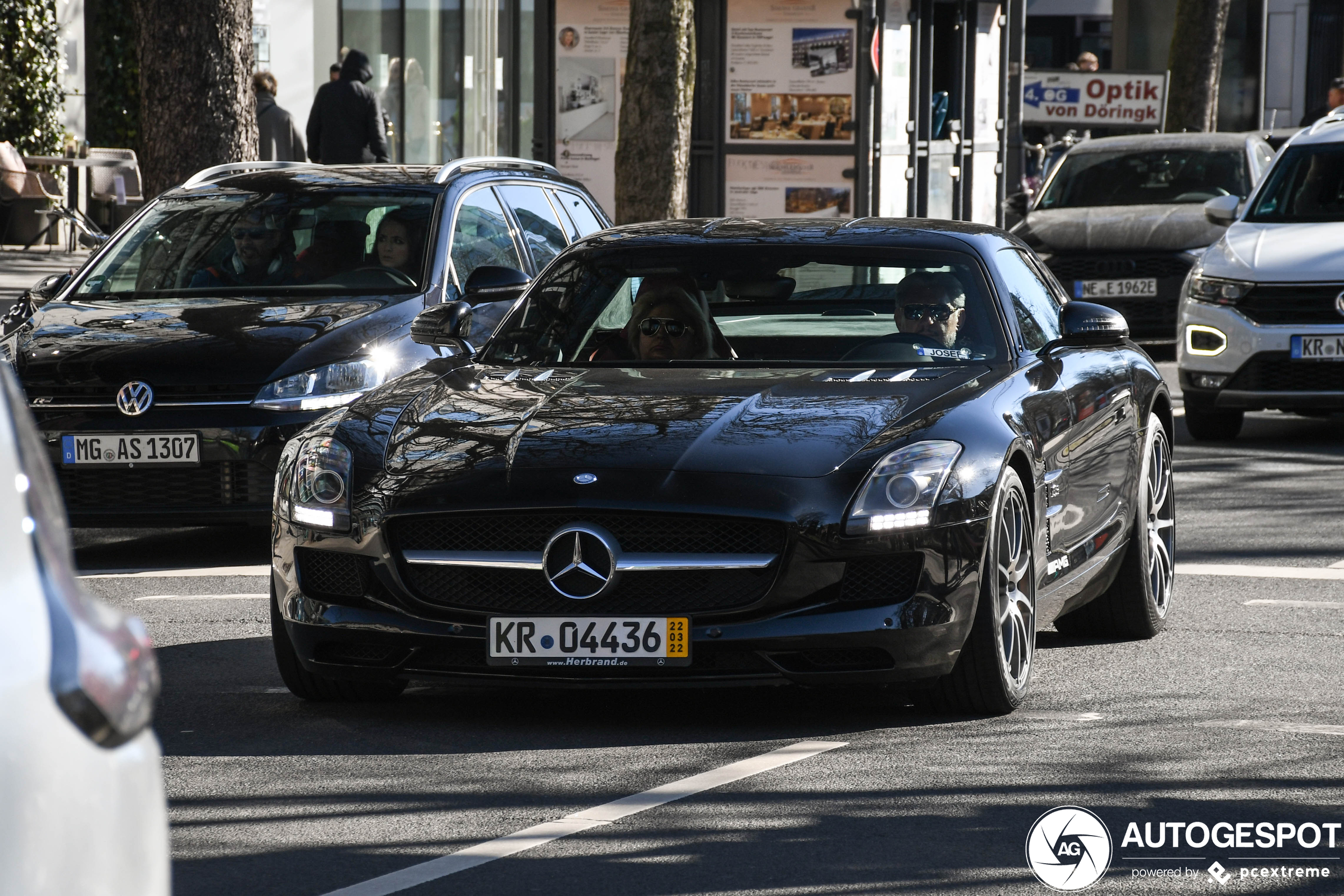 Mercedes-Benz SLS AMG - 02 July 2022 - Autogespot