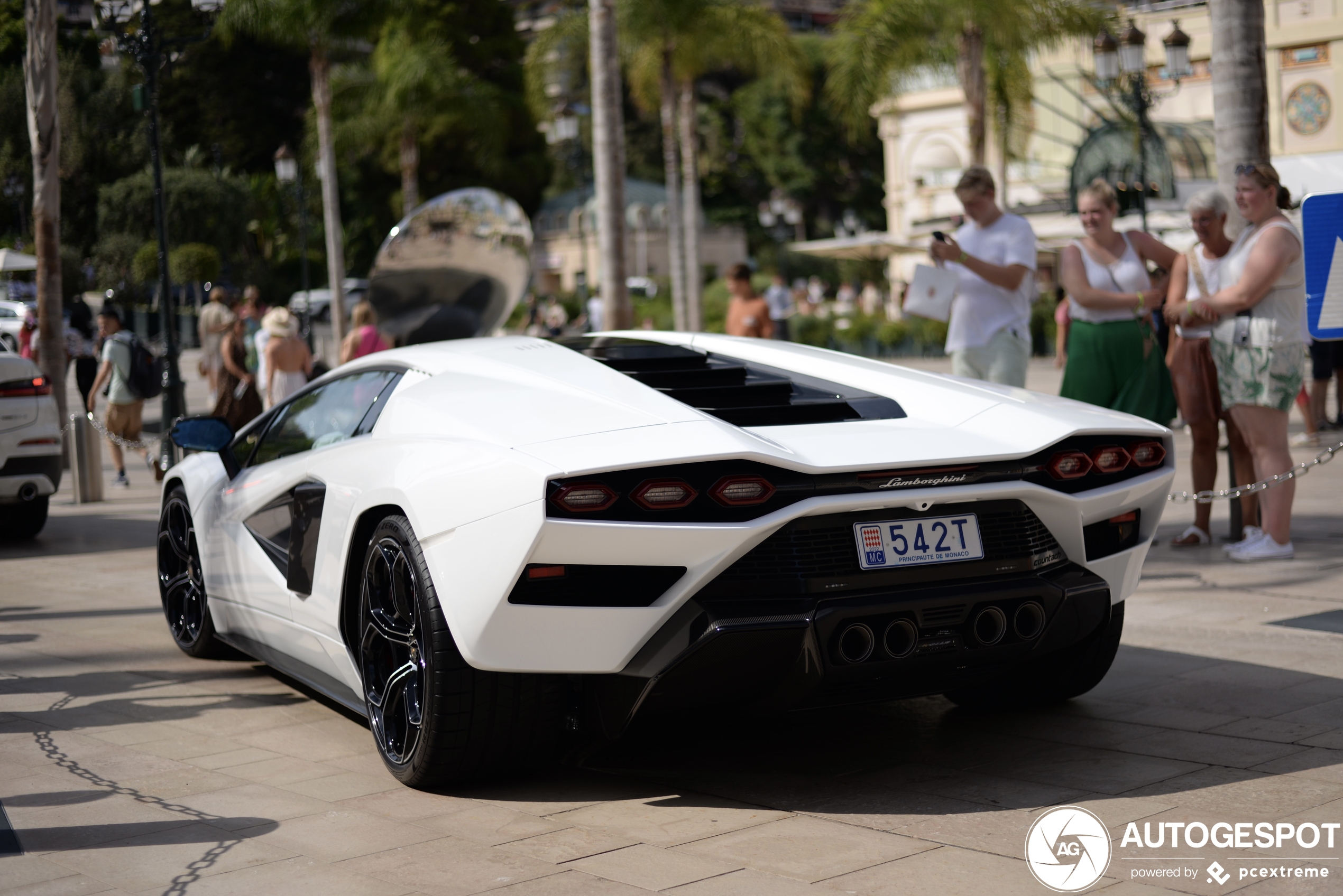 Lamborghini Countach LPI 800-4 - 28 July 2022 - Autogespot