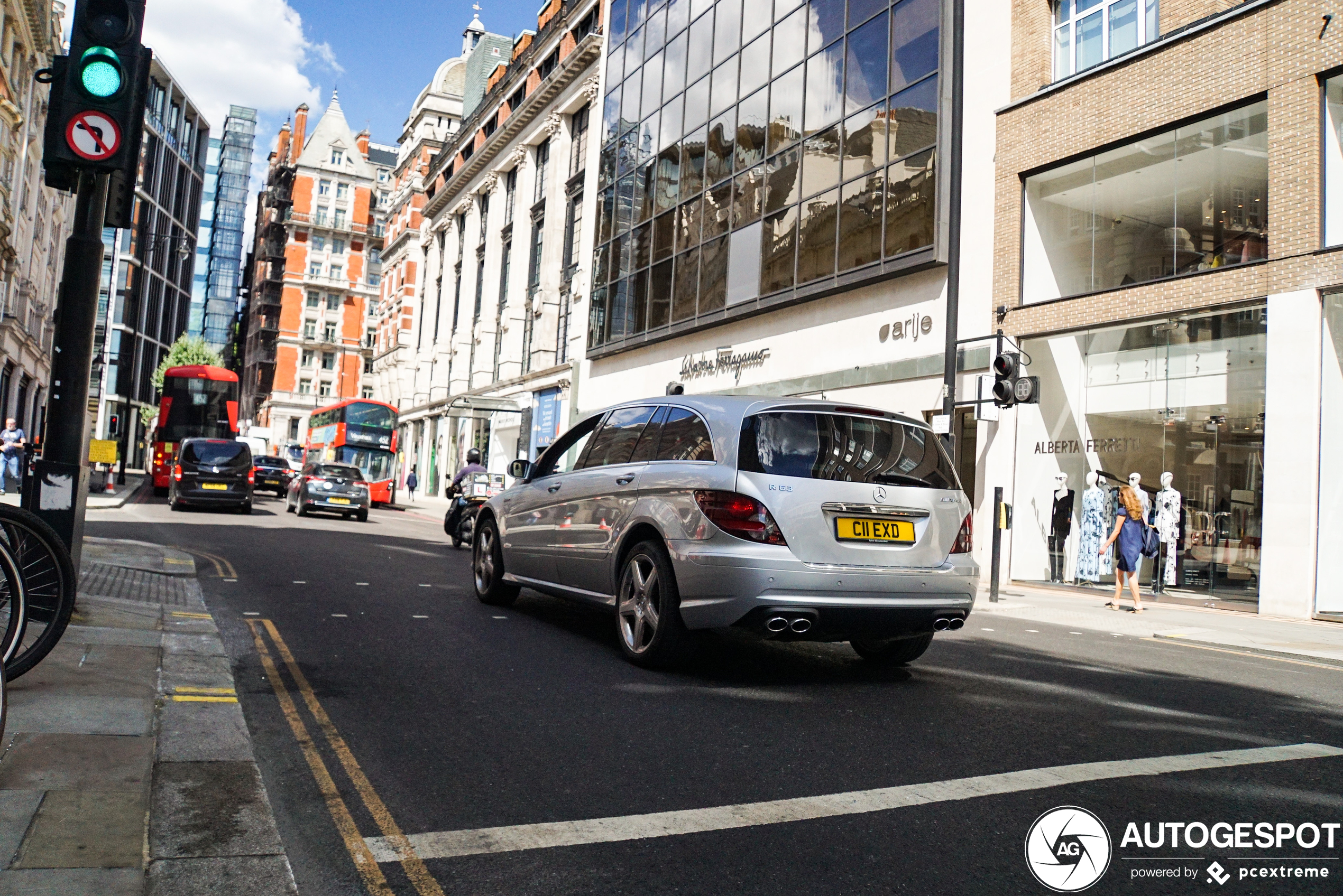 Mercedes-Benz R 63 AMG - 23 August 2022 - Autogespot