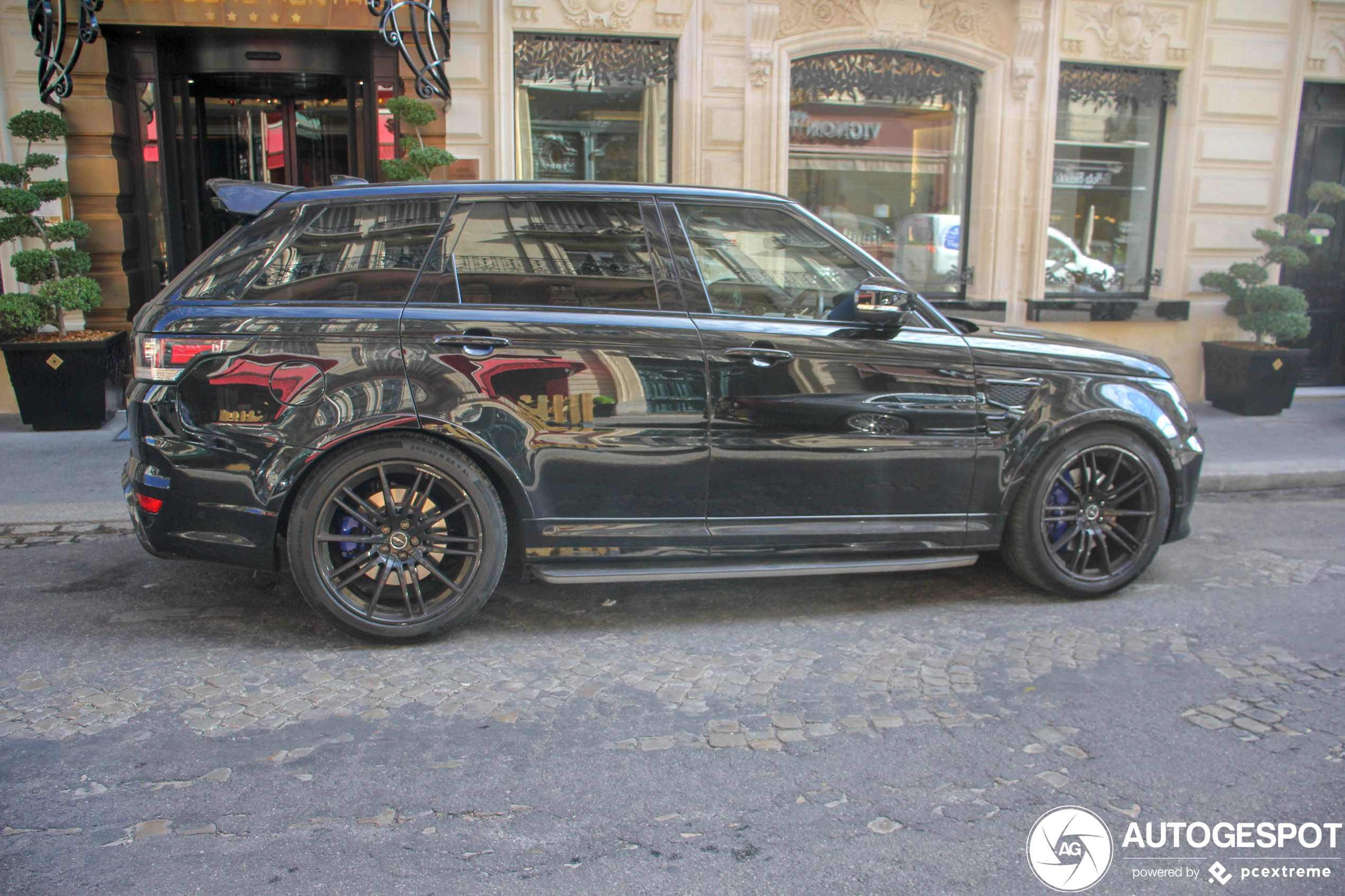 Land Rover Range Rover Overfinch GT SVR - 24 August 2022 - Autogespot