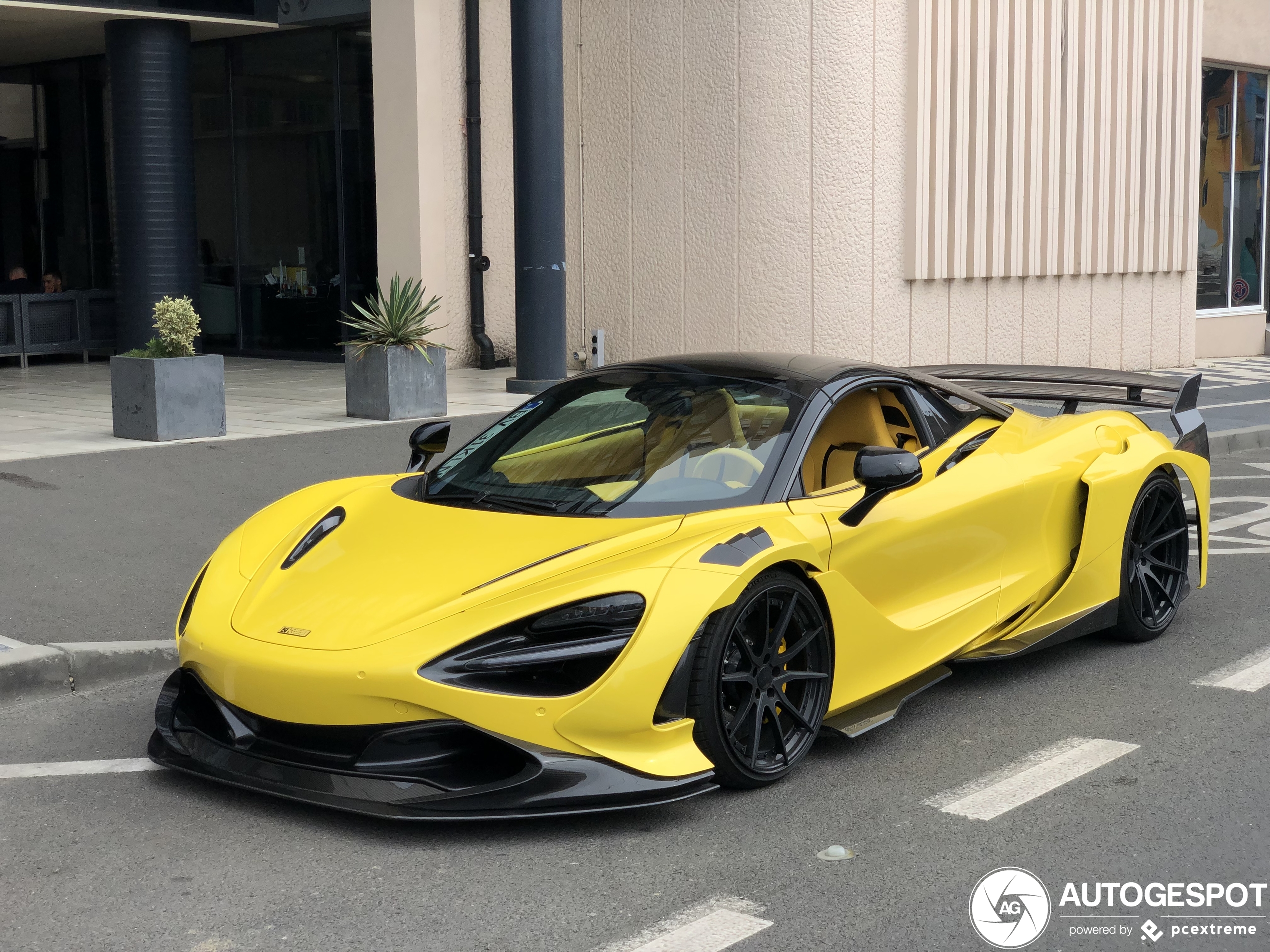 McLaren 720S Zacoe Galaxy Wide Body - 25 August 2022 - Autogespot