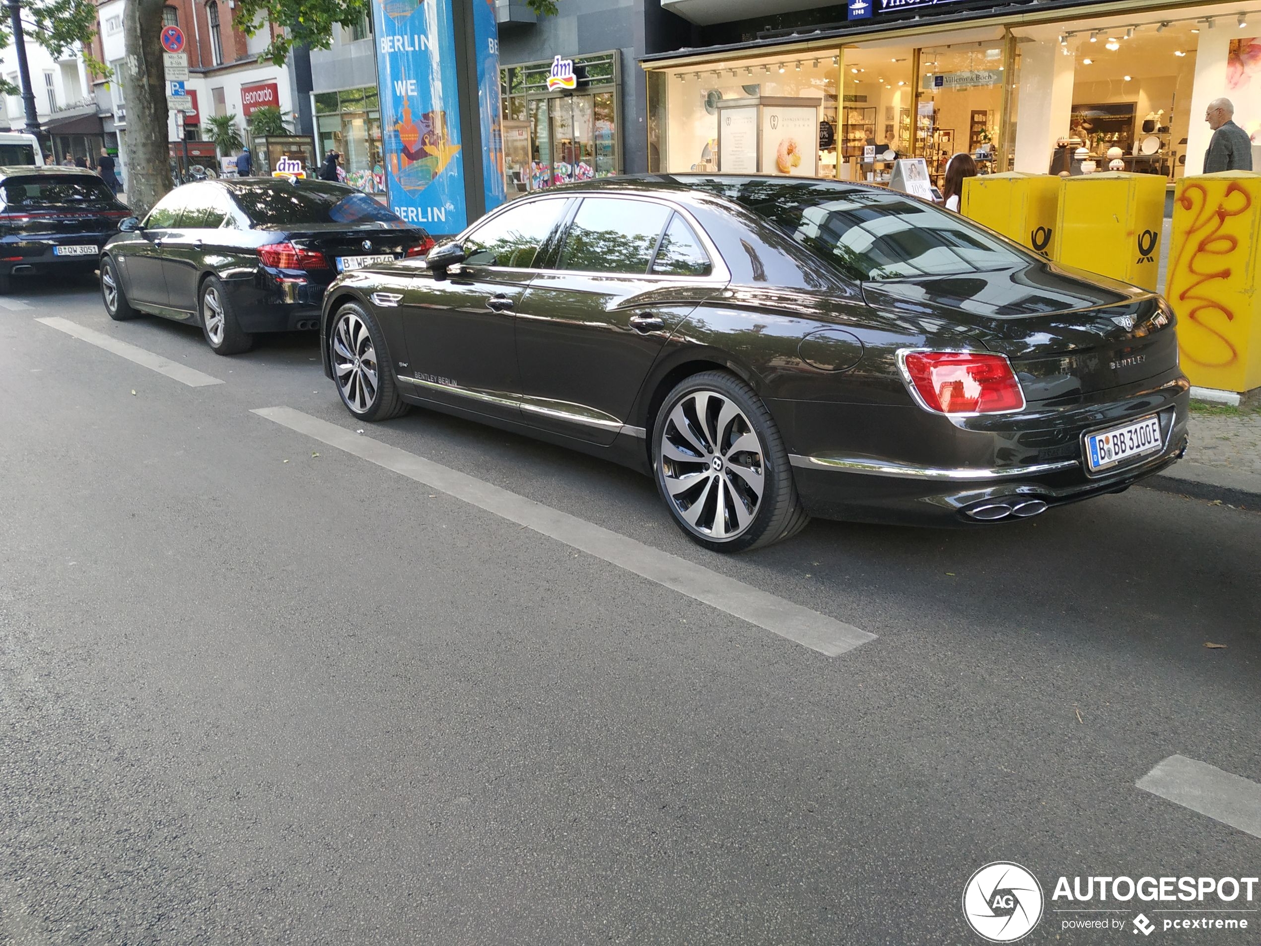 Bentley Flying Spur Hybrid - 17 October 2022 - Autogespot