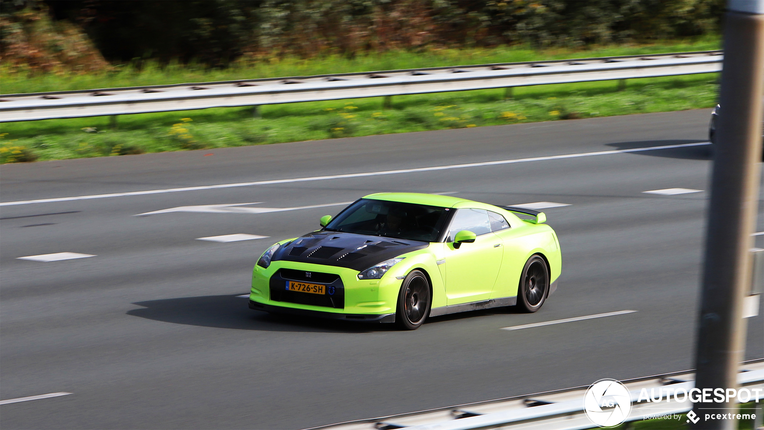 Nissan GT-R - 25 October 2022 - Autogespot
