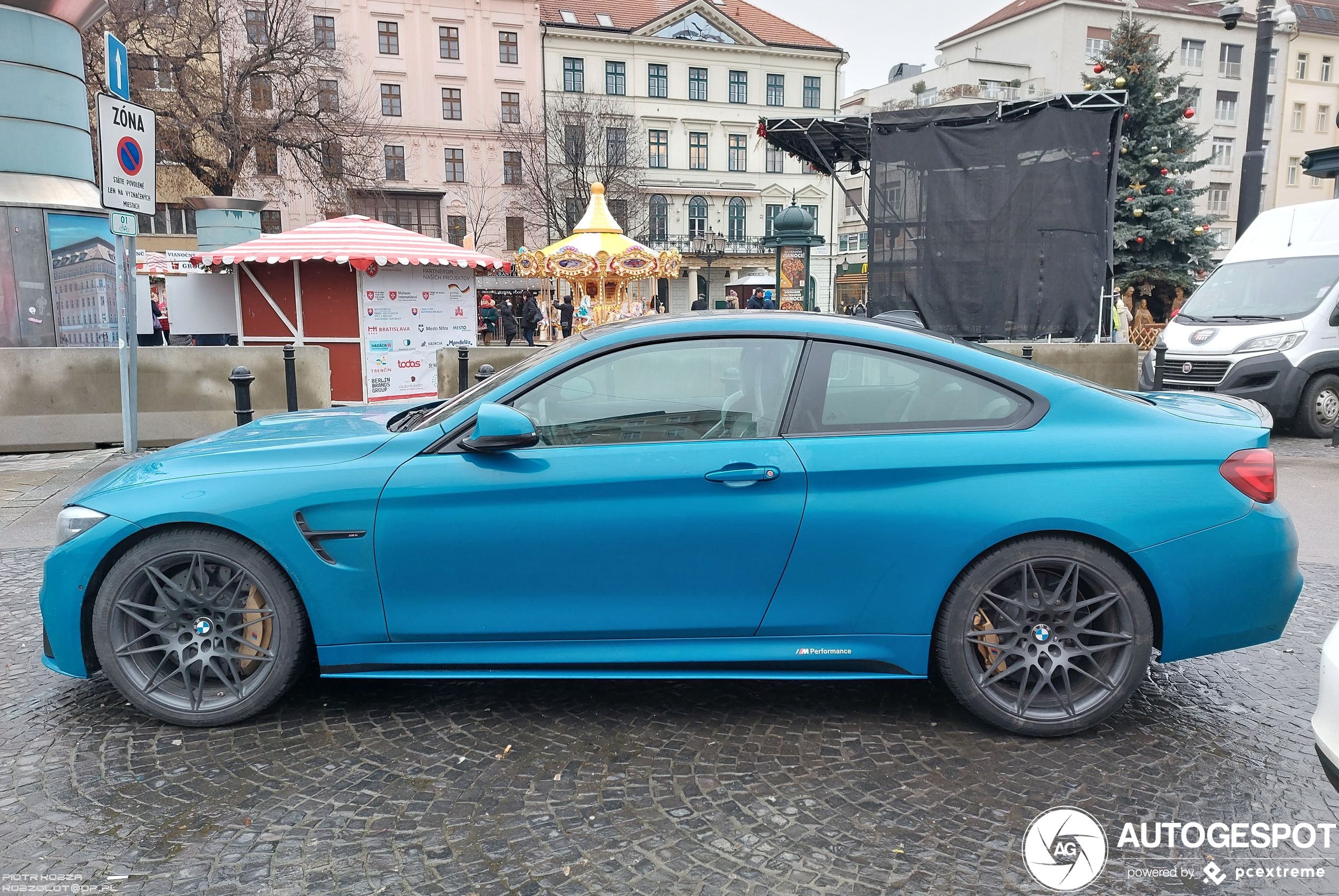 BMW M4 F82 Coupé Edition ///M Heritage - 27 December 2022 - Autogespot