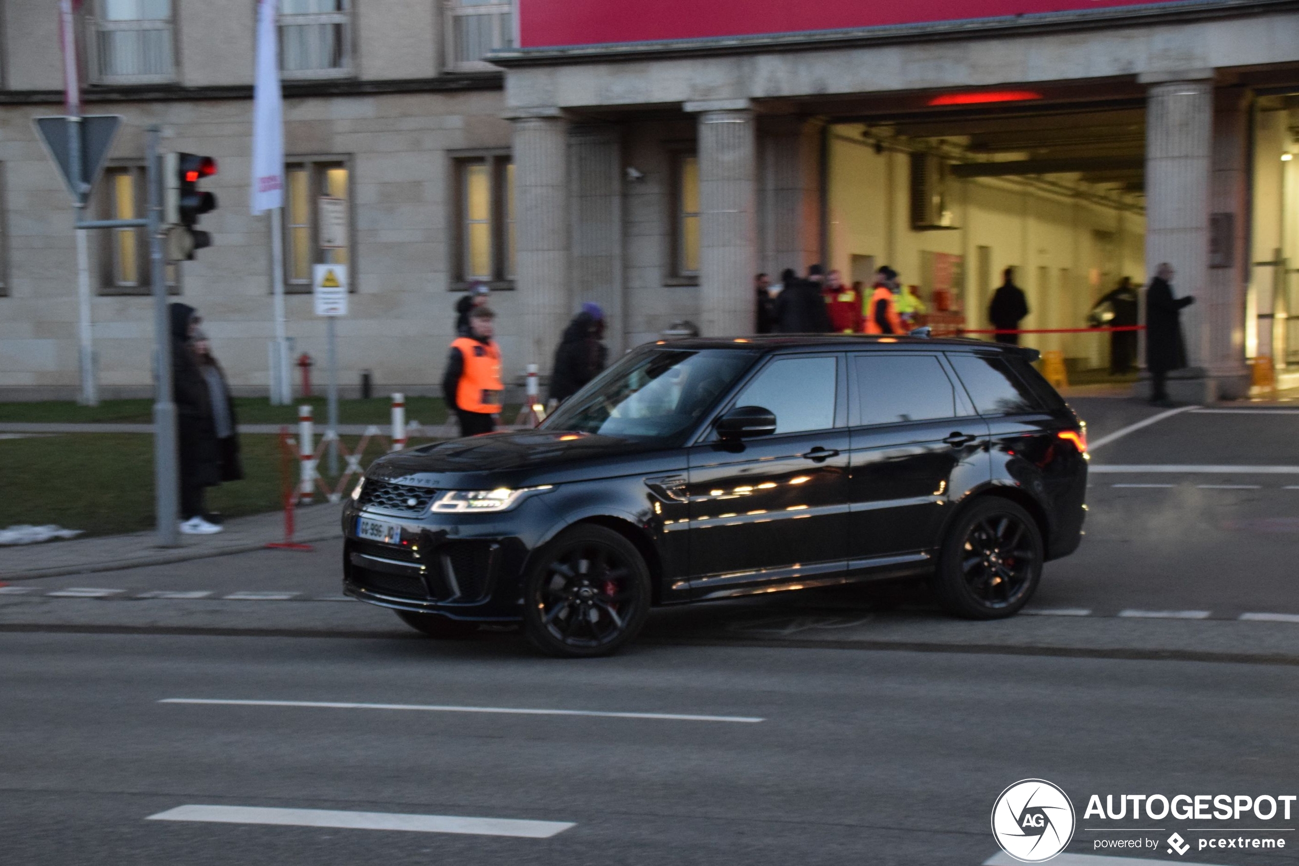 Land Rover Range Rover Sport SVR 2018 Carbon Edition - 13 March 2023 ...