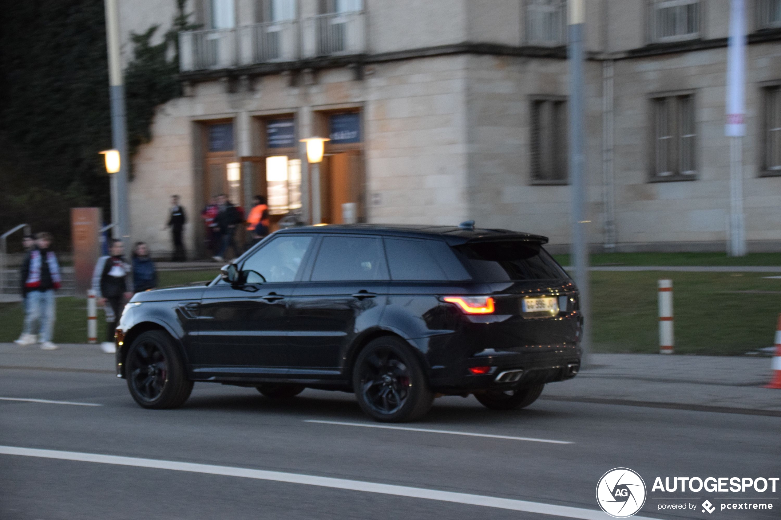 Land Rover Range Rover Sport SVR 2018 Carbon Edition - 13 March 2023 ...