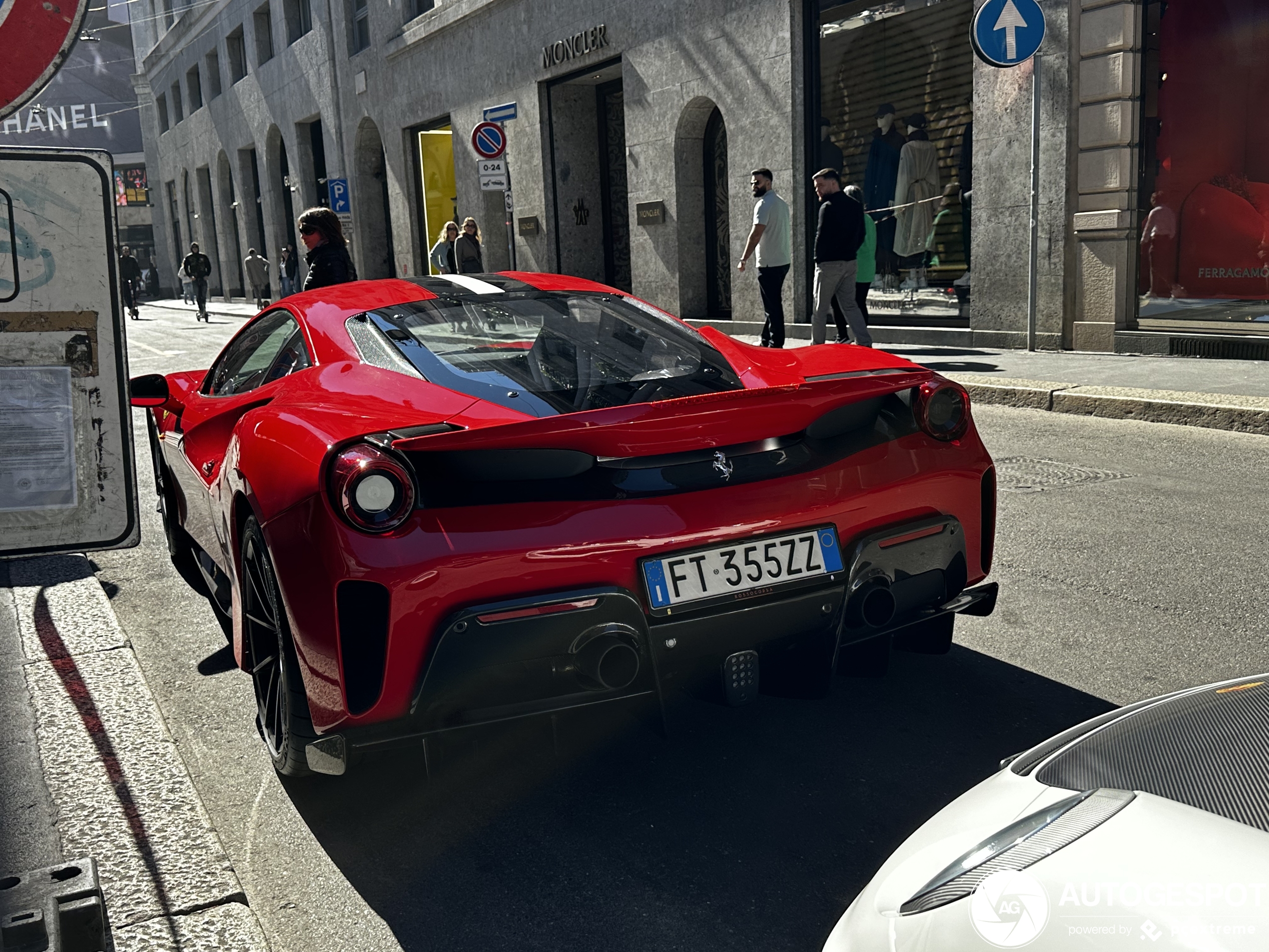 Ferrari 488 Pista - 01 April 2023 - Autogespot