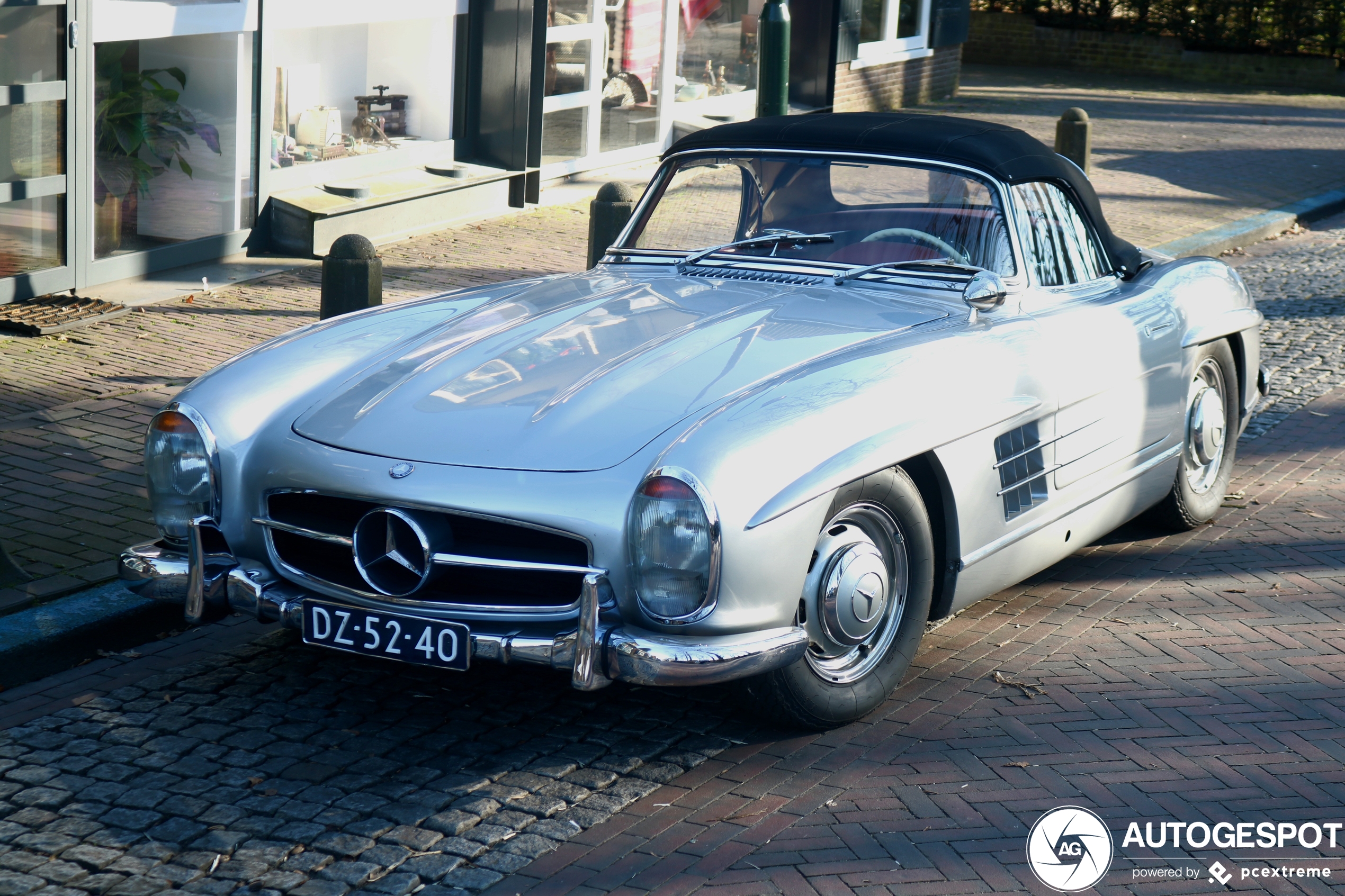 Mercedes-Benz 300SL Roadster - 02 April 2023 - Autogespot