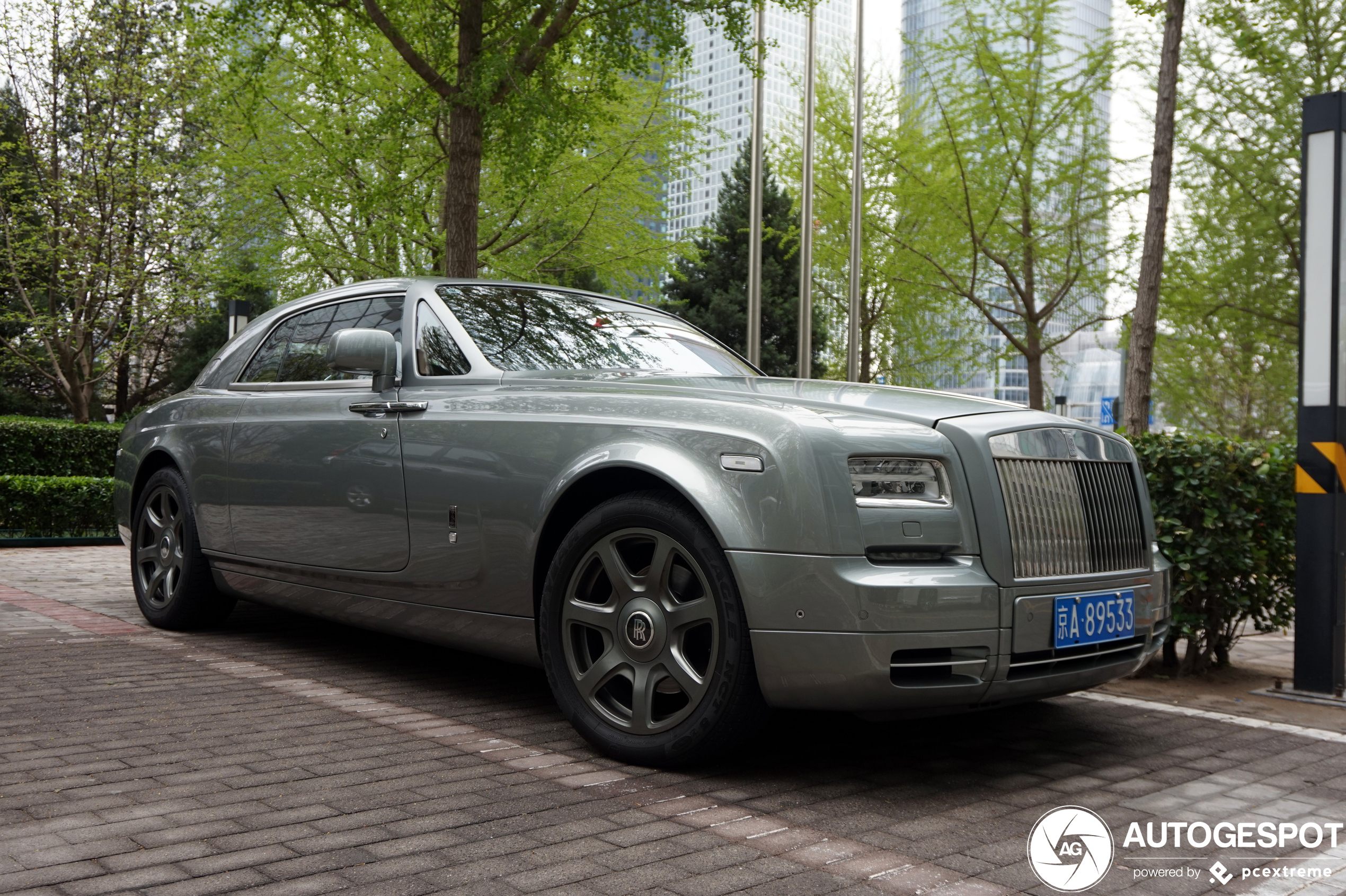 Rolls-Royce Phantom Coupé Series II Aviator Collection - 06 April 2023 ...