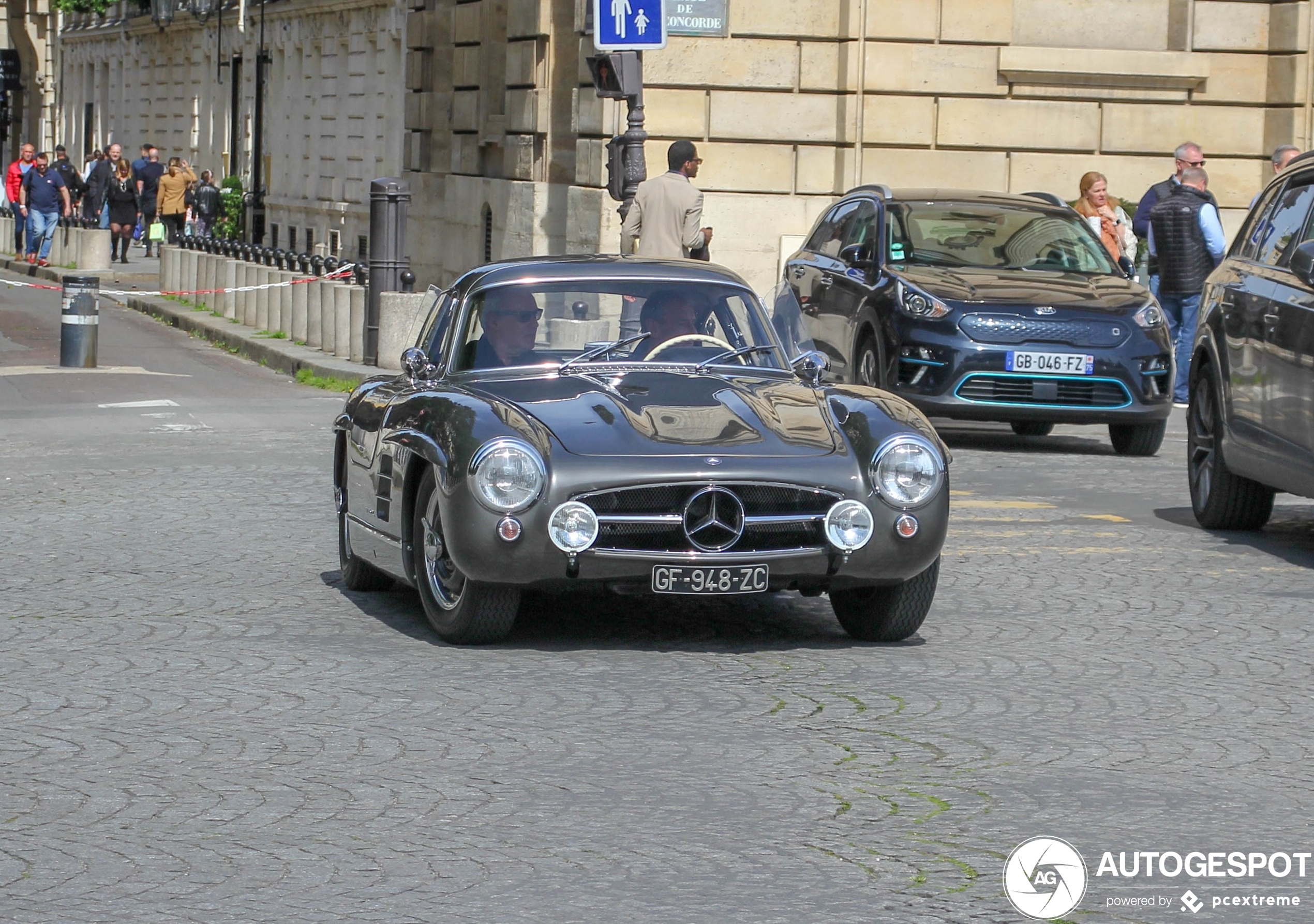 Mercedes-Benz 300SL Gullwing - 16 April 2023 - Autogespot