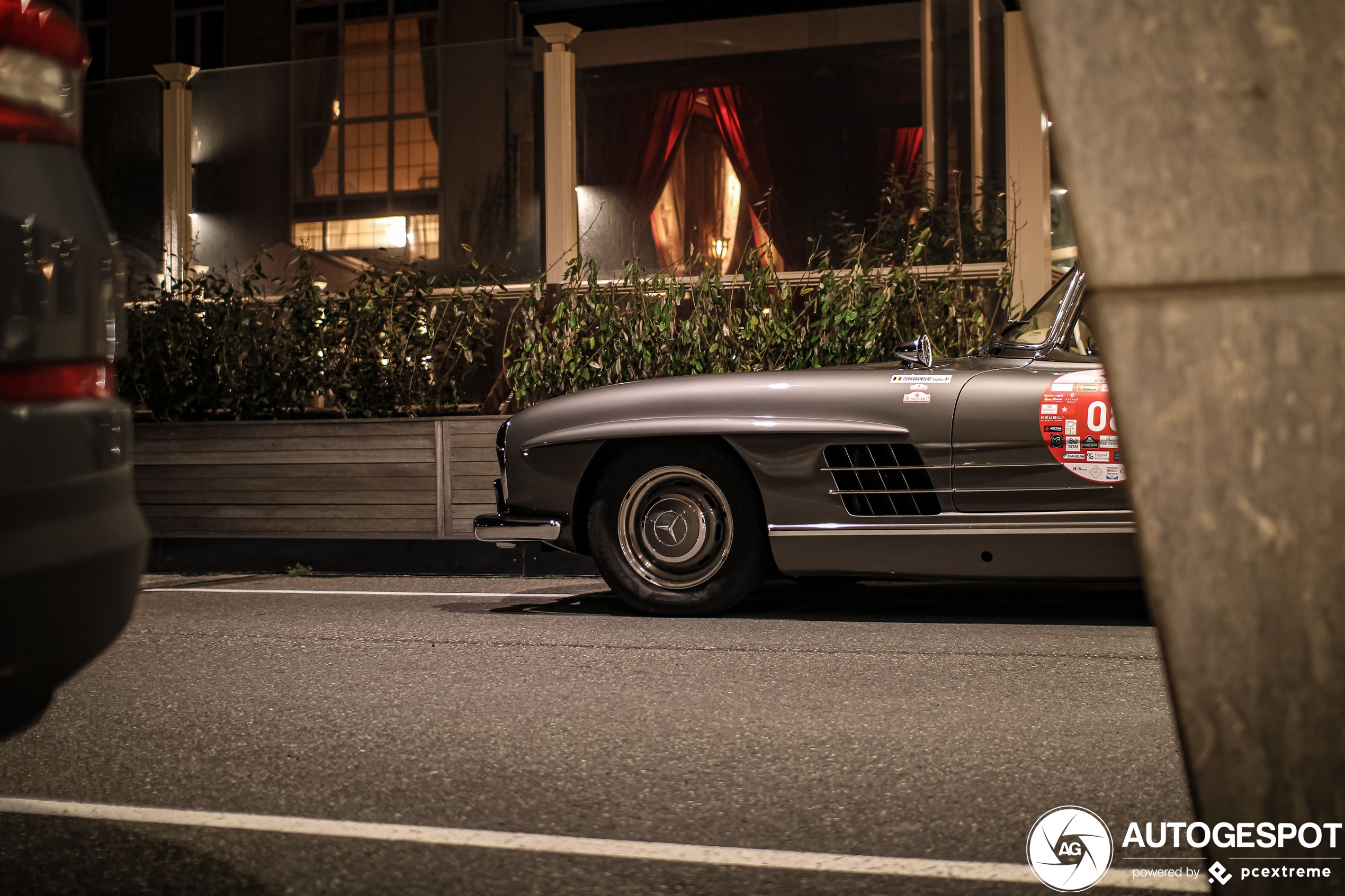 Mercedes-Benz 300SL Roadster - 21 April 2023 - Autogespot