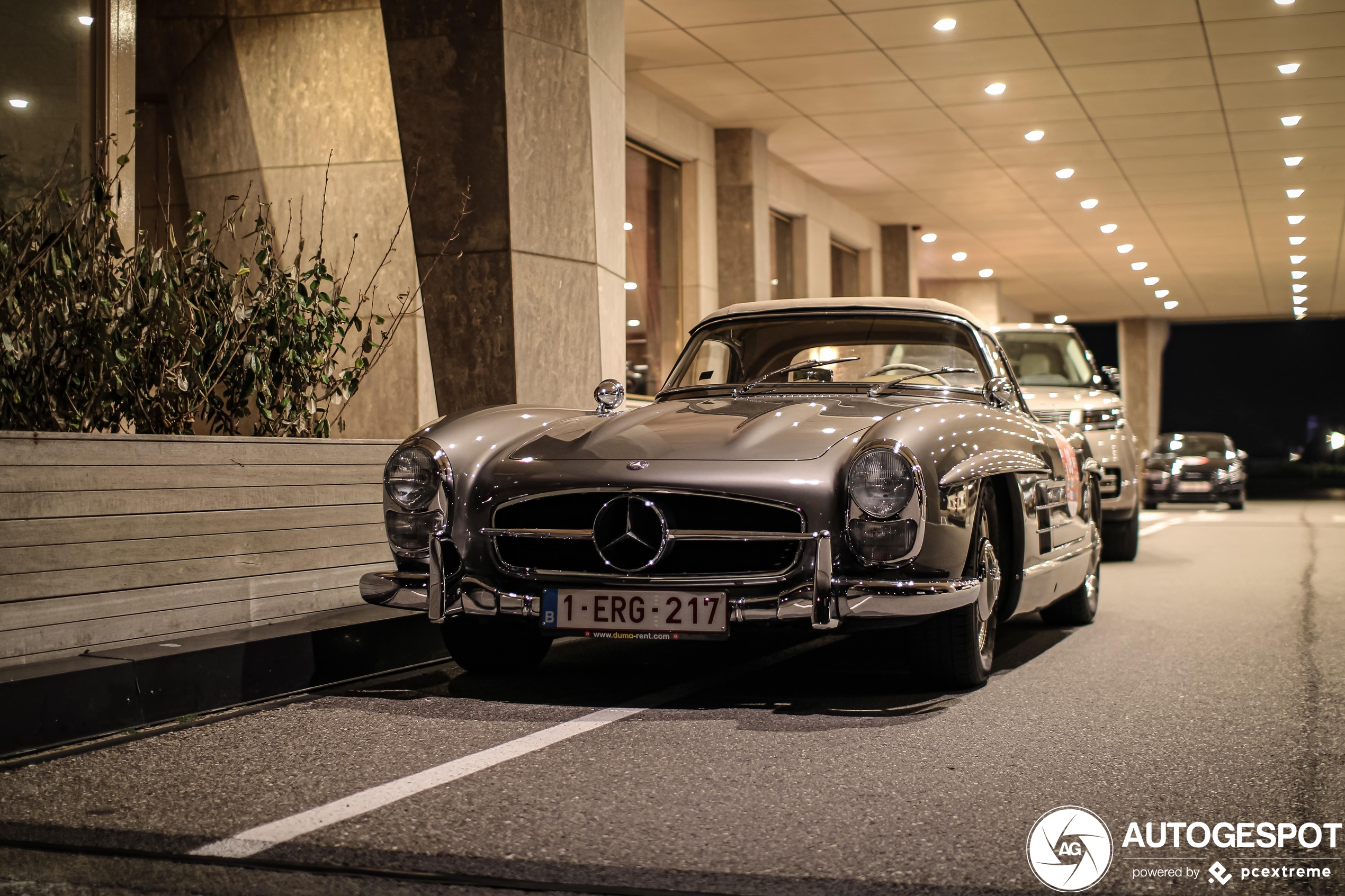 Mercedes-Benz 300SL Roadster - 21 April 2023 - Autogespot