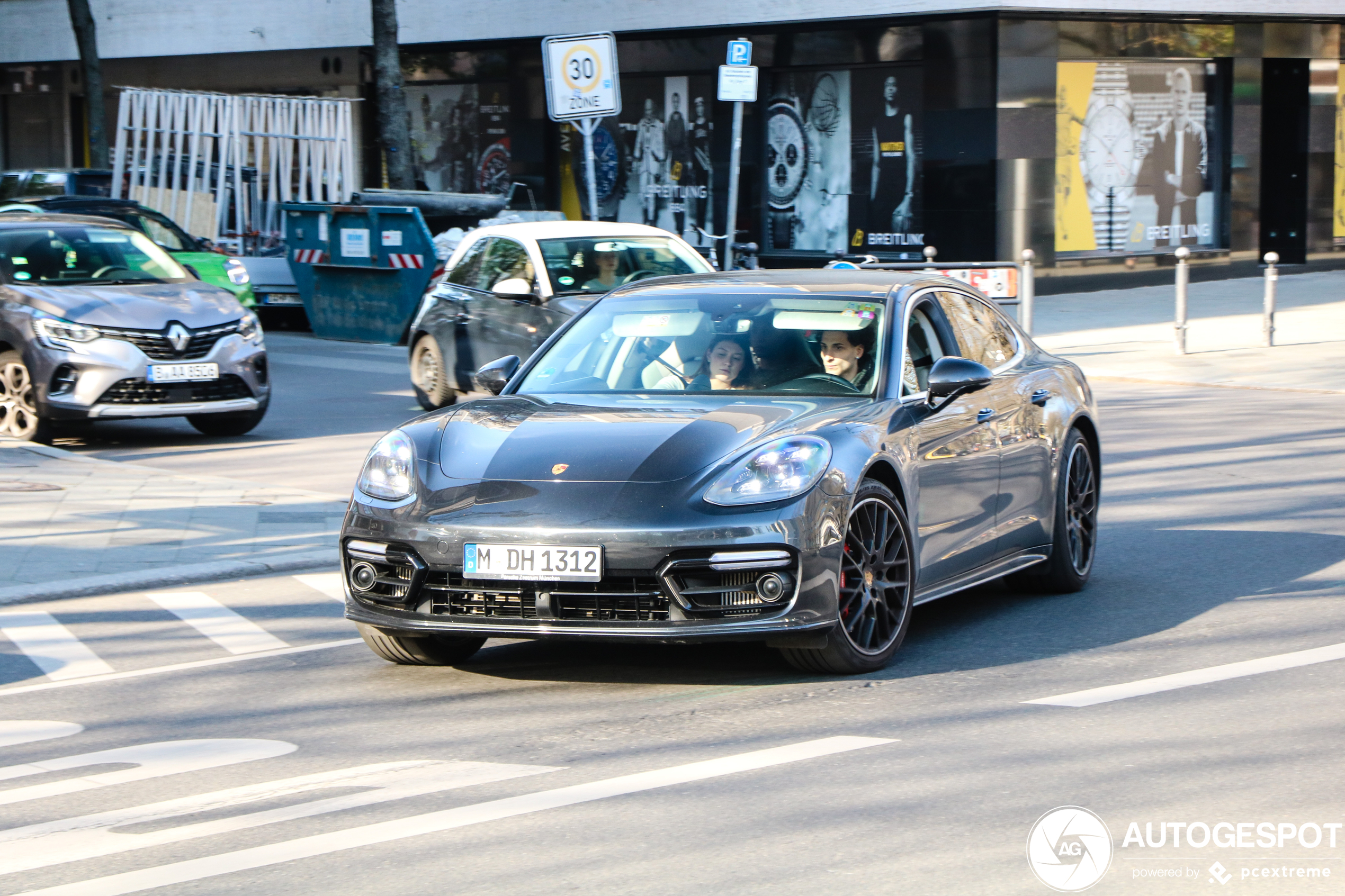 Porsche 971 Panamera Turbo MkI - 26 April 2023 - Autogespot