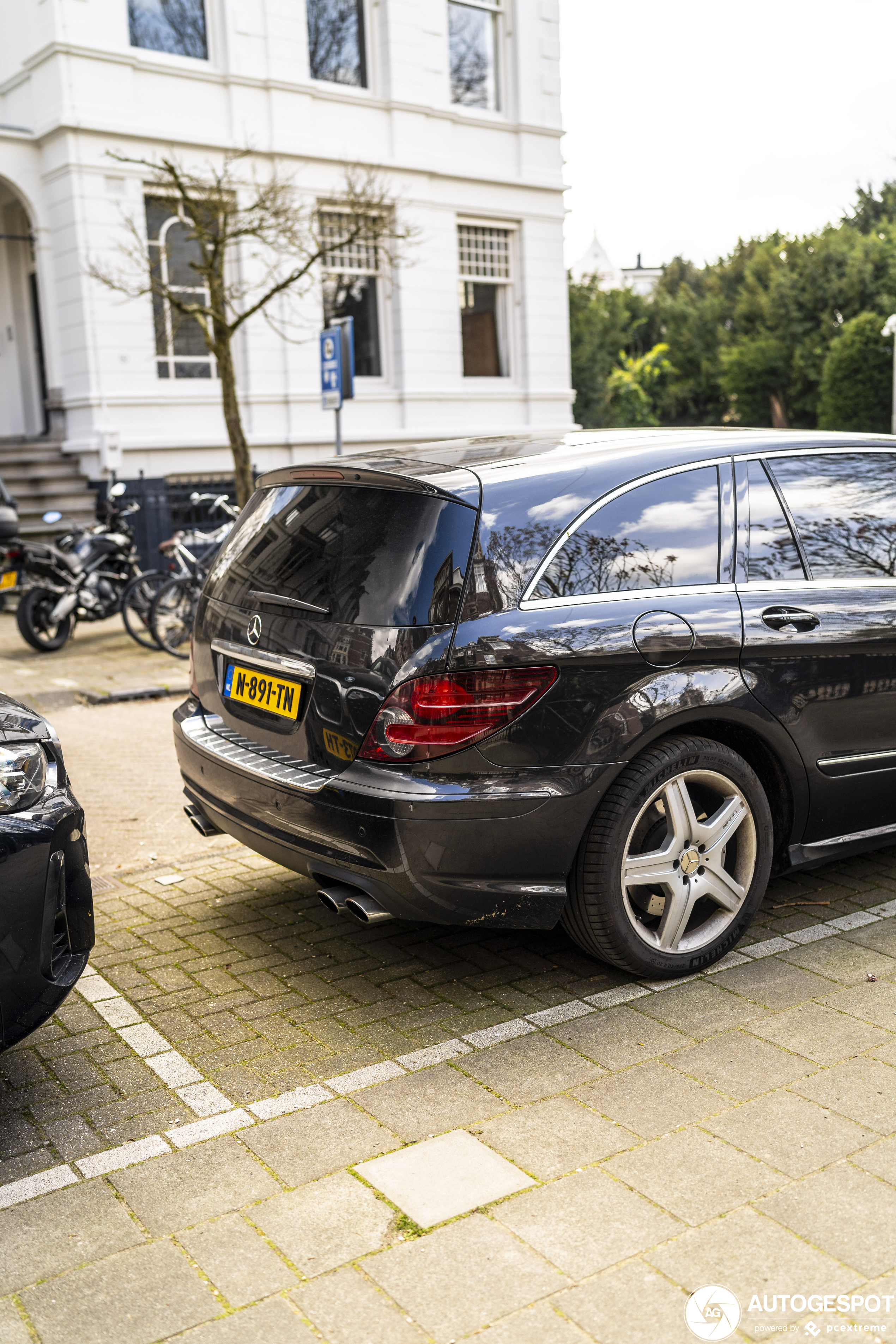 Mercedes-Benz R 63 AMG - 28 April 2023 - Autogespot