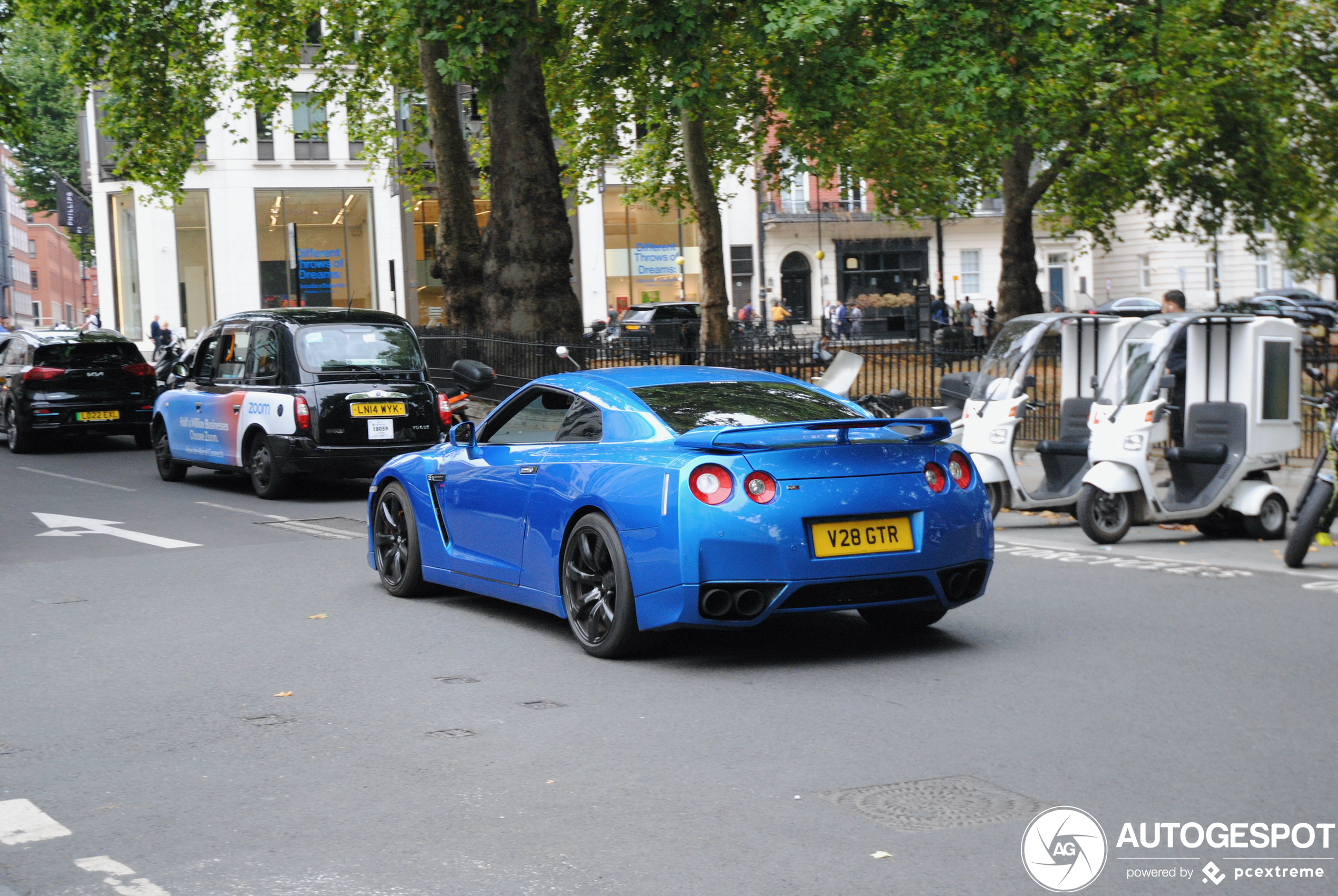 Nissan GT-R - 22 May 2023 - Autogespot