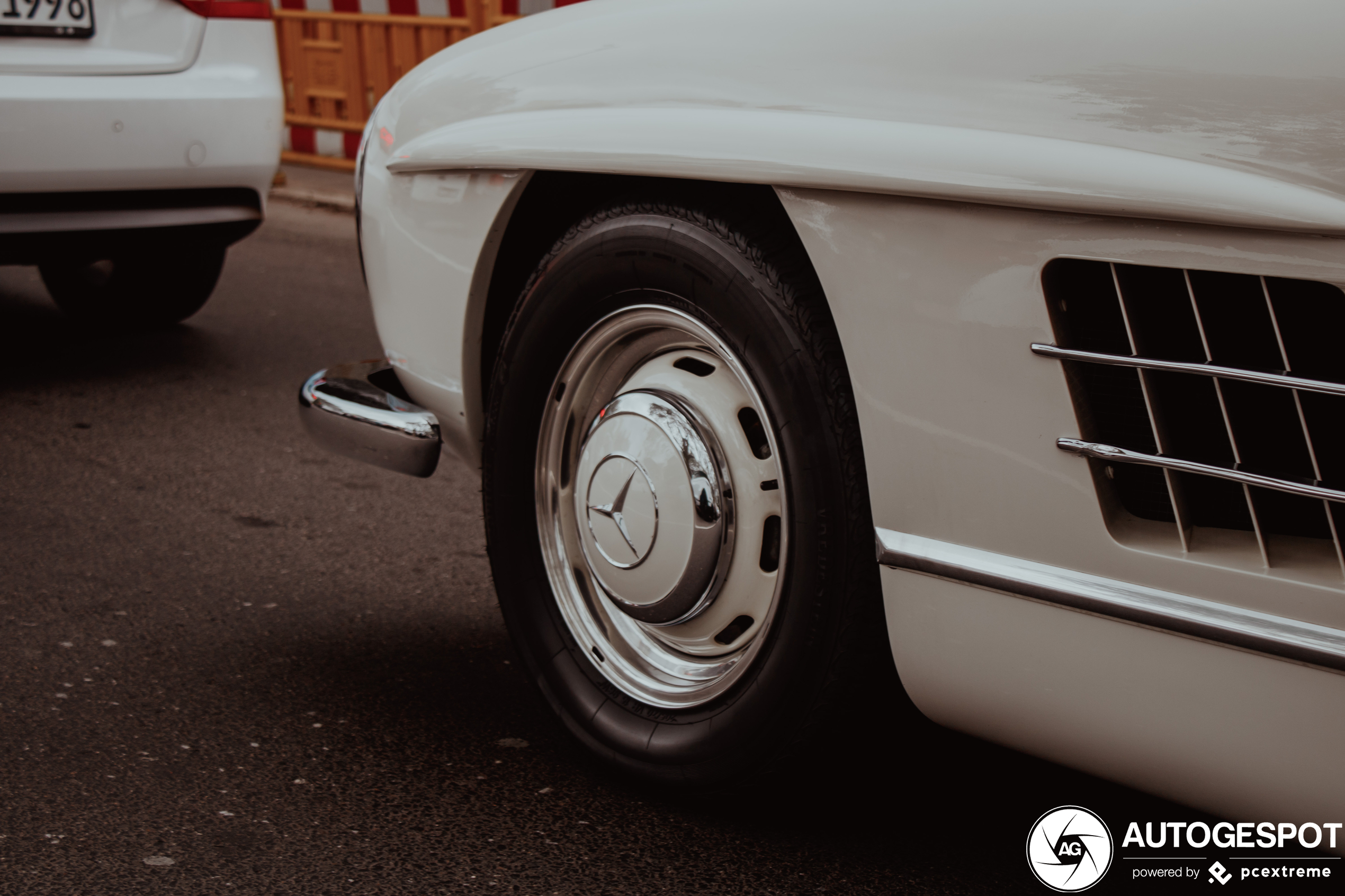 Mercedes-Benz 300SL Roadster - 25 May 2023 - Autogespot