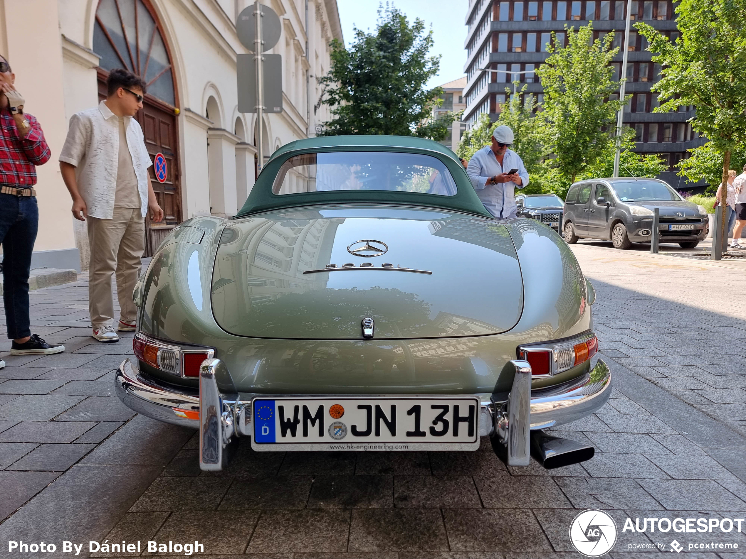 Mercedes-Benz 300SL Roadster - 28 May 2023 - Autogespot