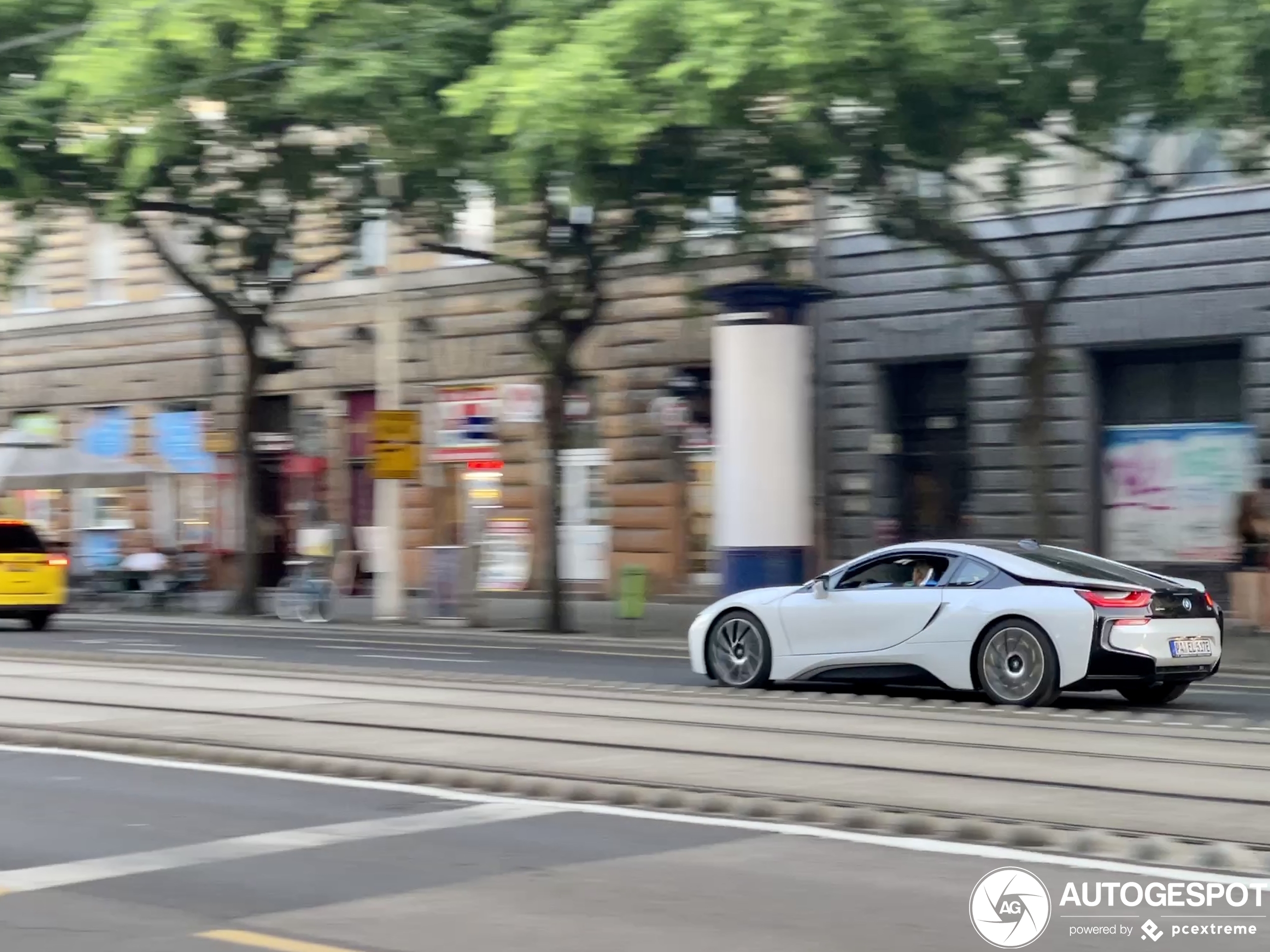BMW i8 - 31 May 2023 - Autogespot
