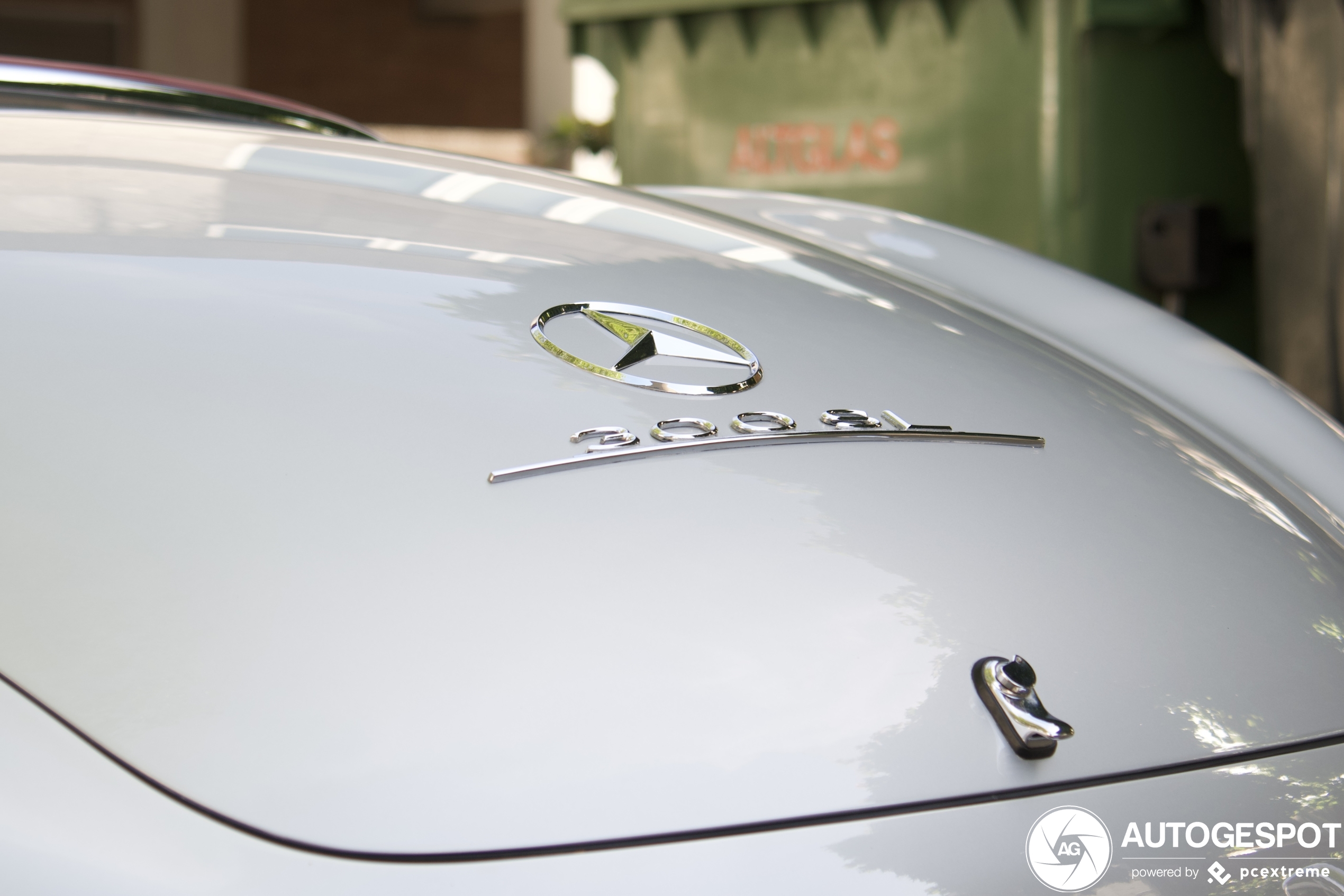 Mercedes-Benz 300SL Roadster - 04 June 2023 - Autogespot