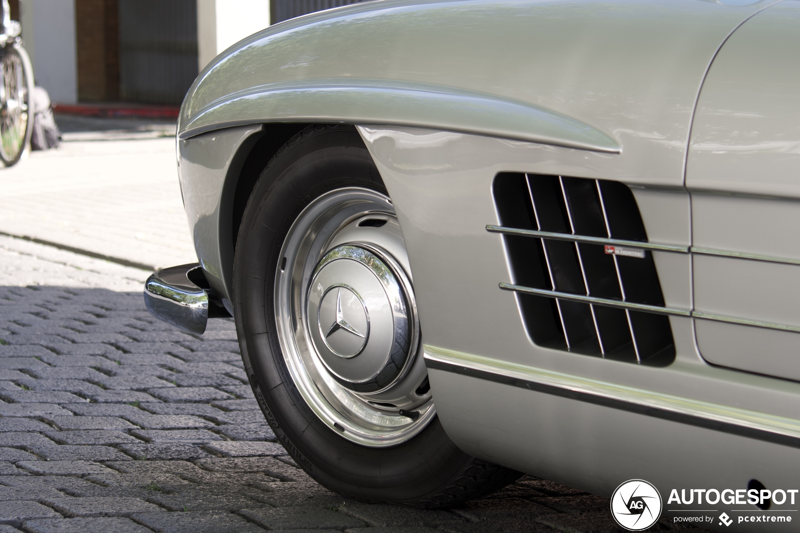 Mercedes-Benz 300SL Roadster - 04 June 2023 - Autogespot