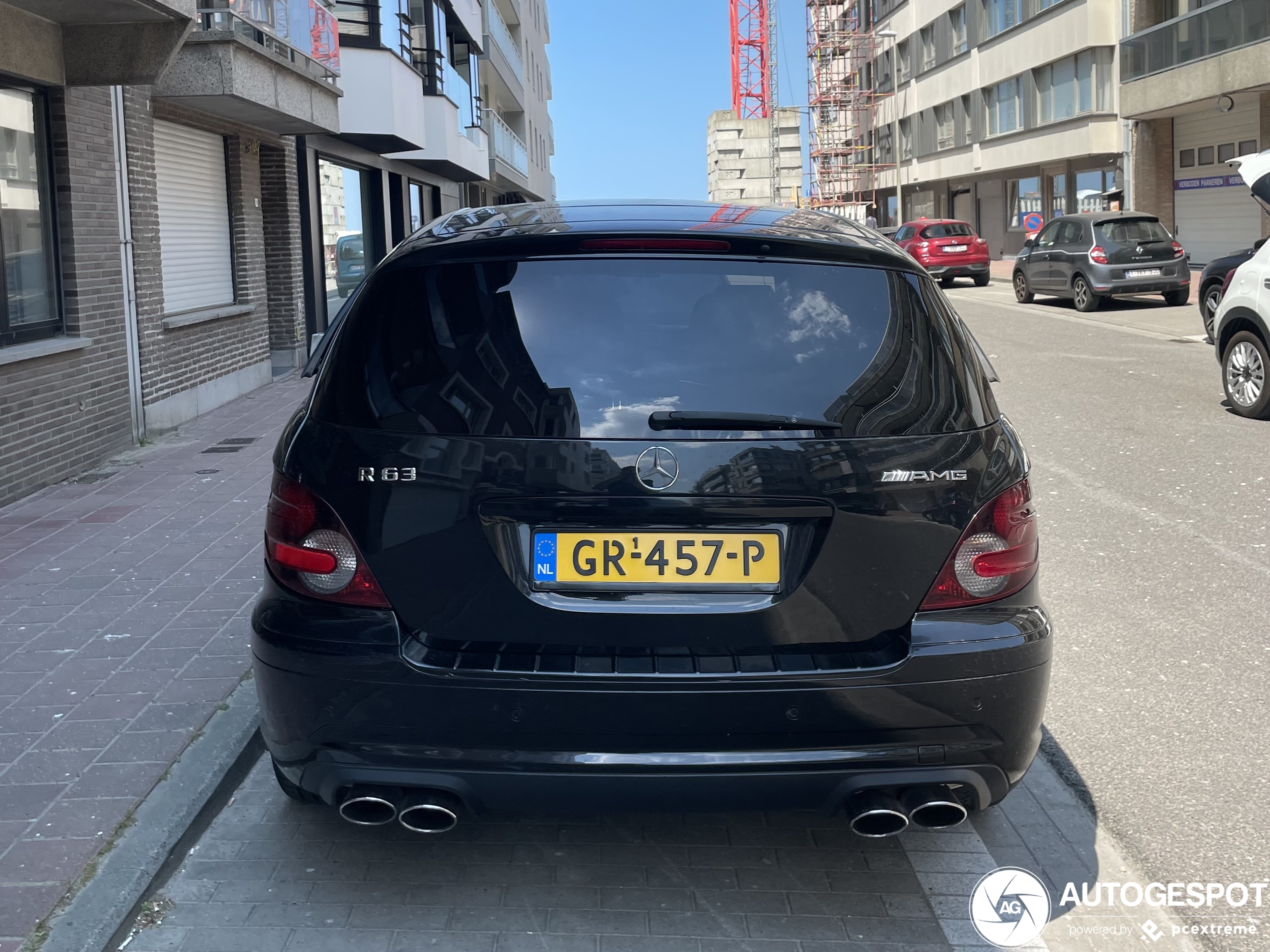 Mercedes-Benz R 63 AMG - 10 June 2023 - Autogespot