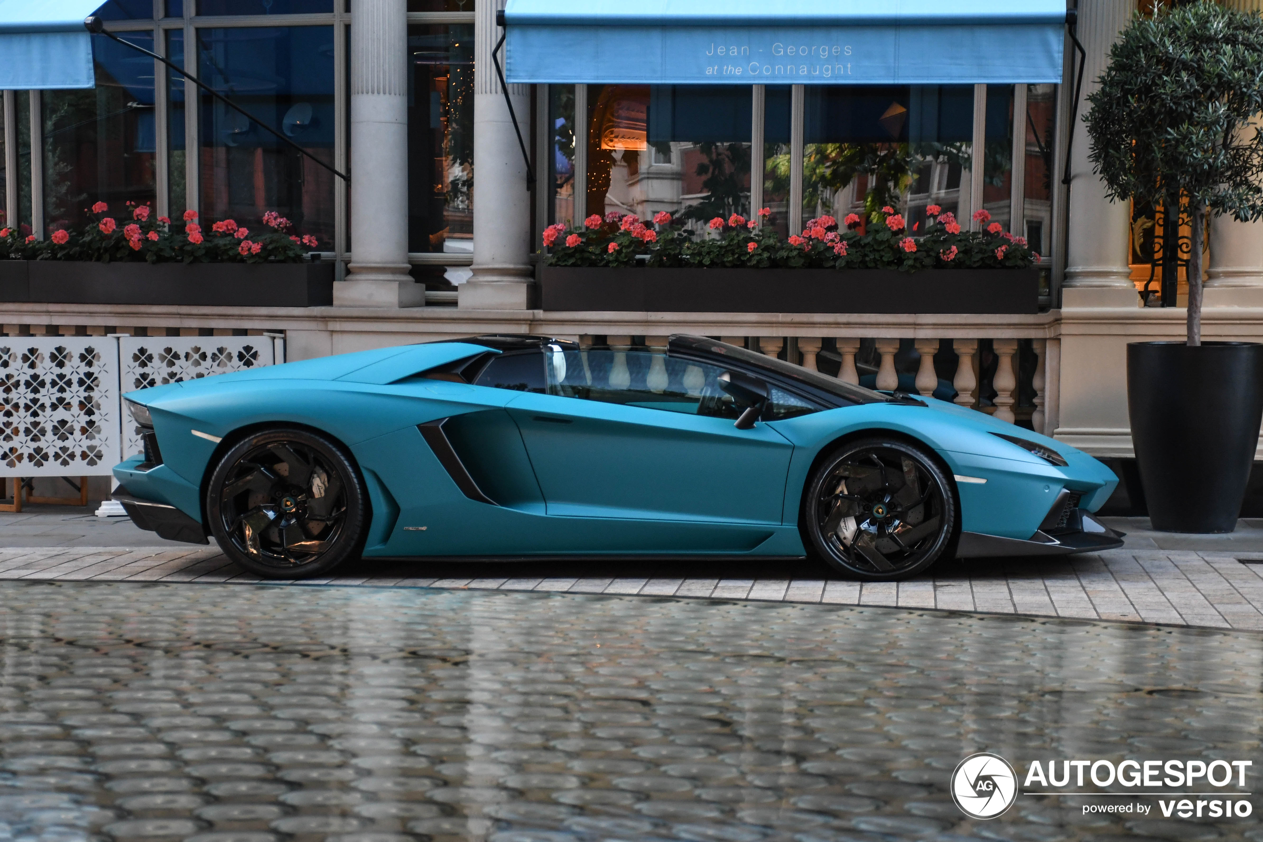 Lamborghini Aventador LP700-4 Roadster MVM Design - 20 June 2023 ...