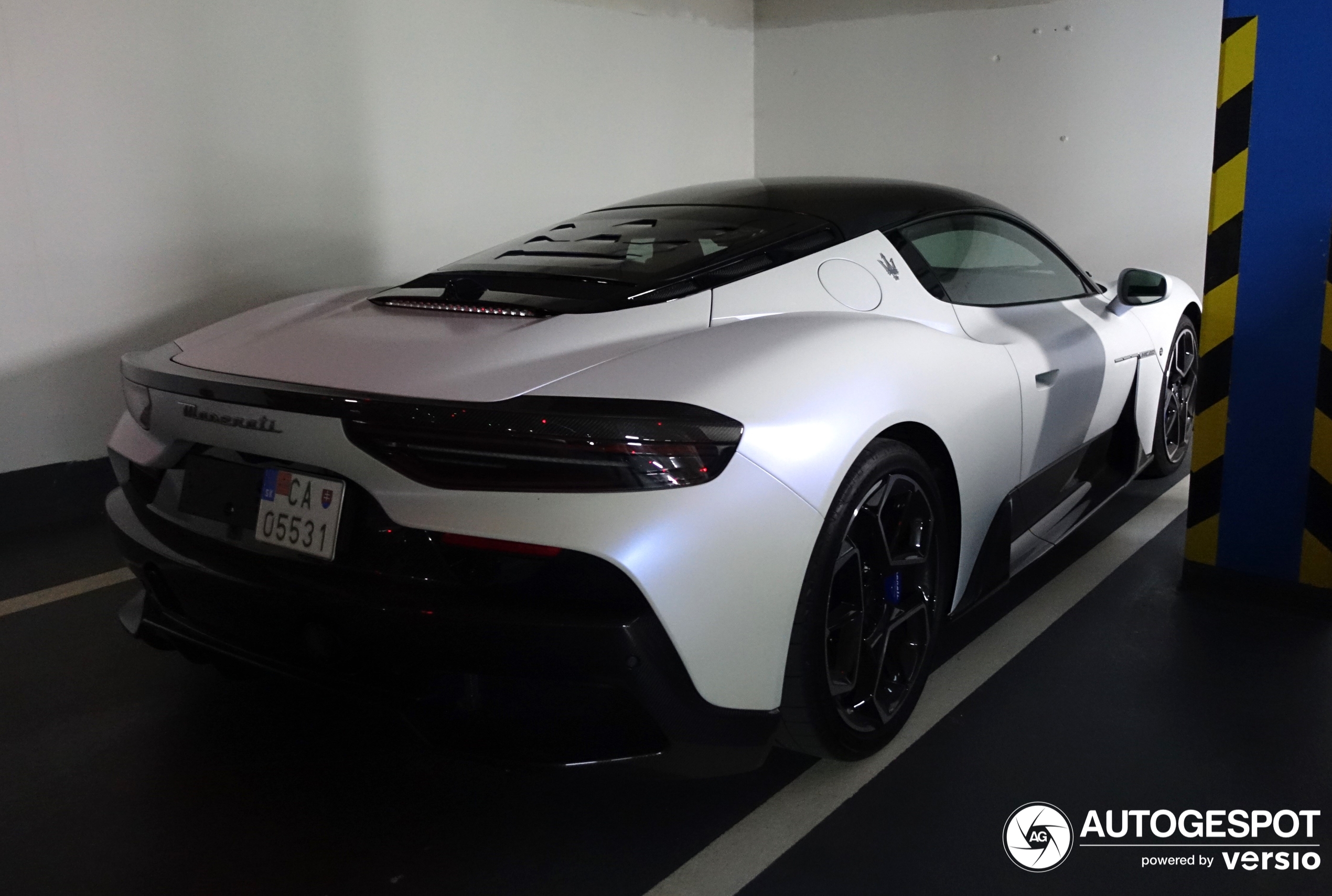 Maserati MC20 - 20 June 2023 - Autogespot