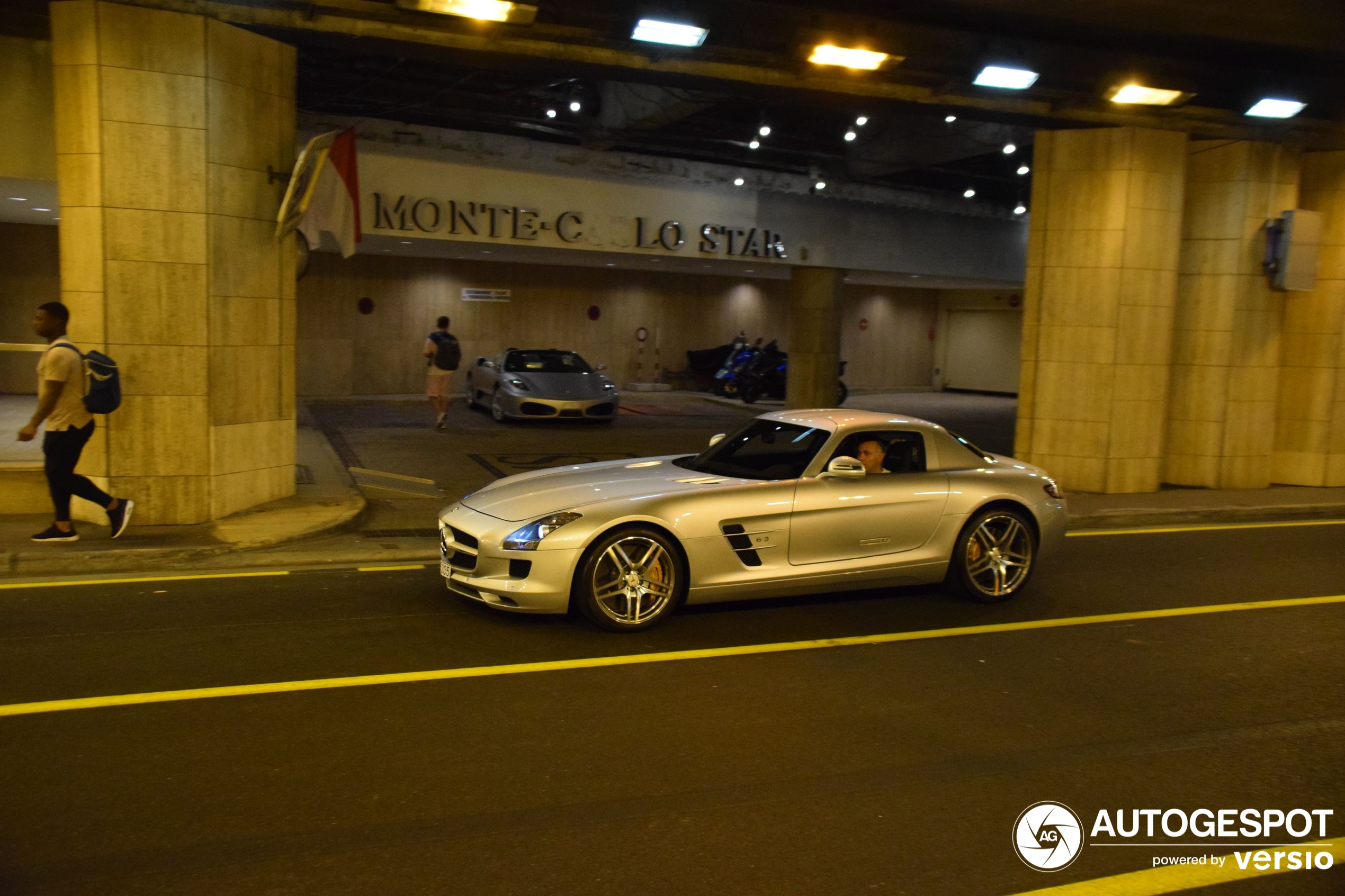 Mercedes-Benz SLS AMG - 29 June 2023 - Autogespot
