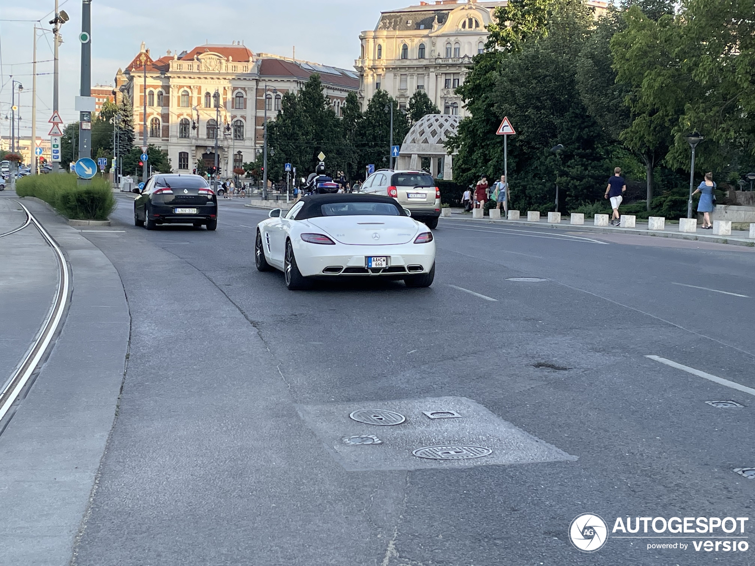 Mercedes-Benz SLS AMG Roadster - 14 July 2023 - Autogespot