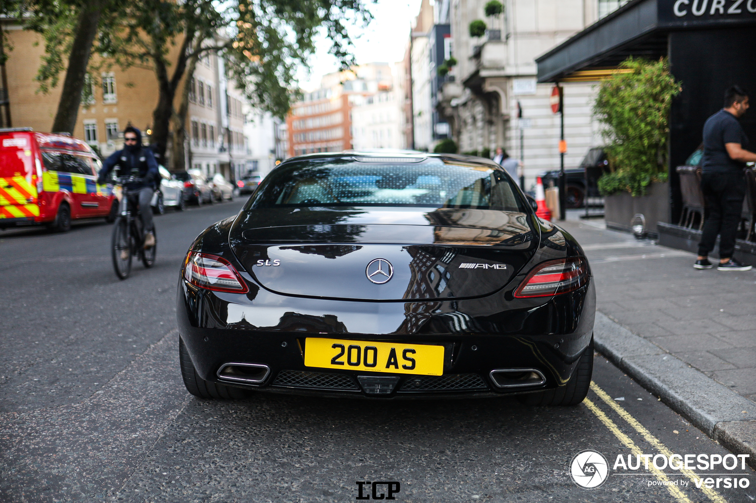 Mercedes-Benz SLS AMG - 18 July 2023 - Autogespot