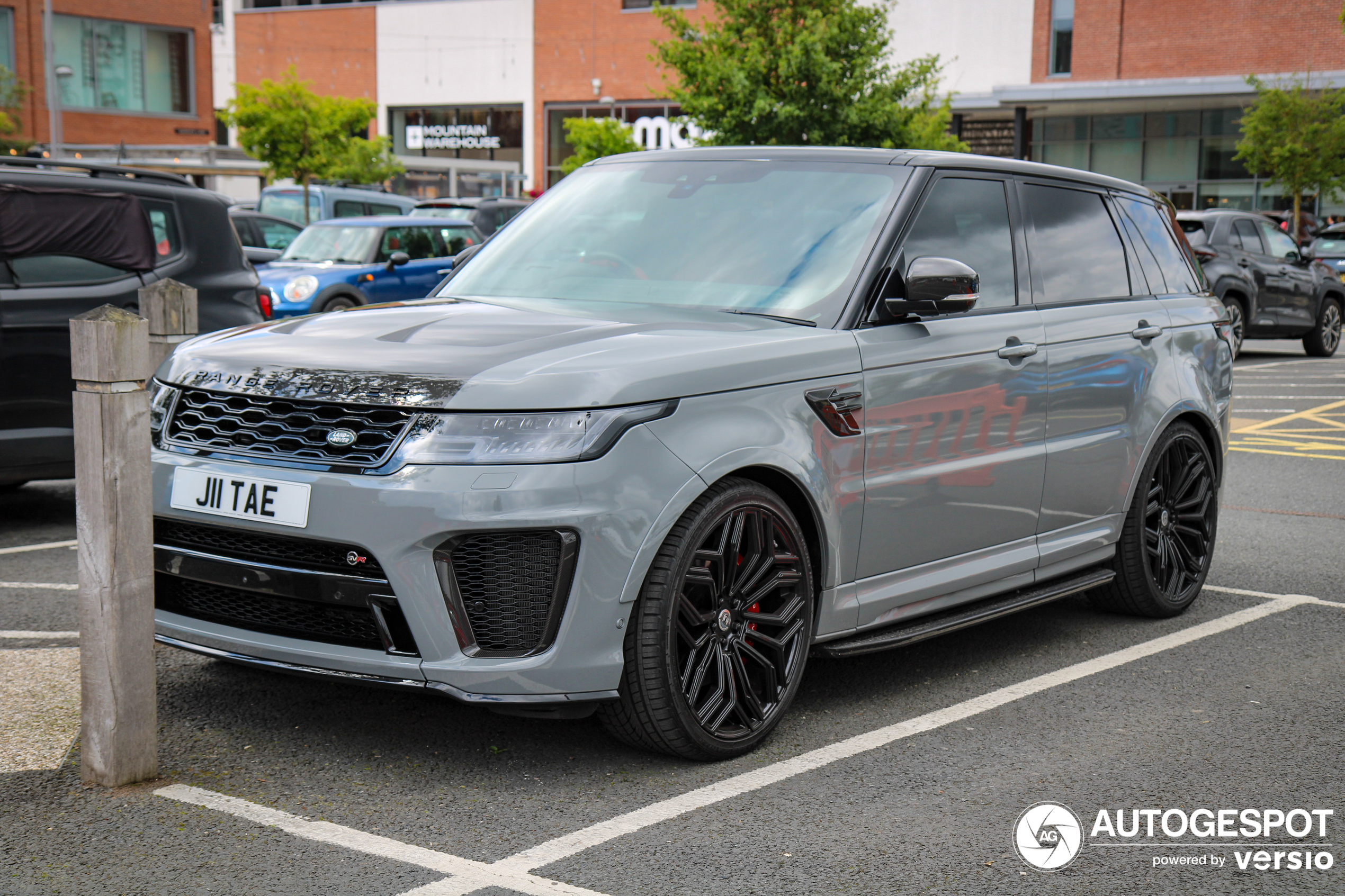 Land Rover Range Rover Sport SVR 2018 Carbon Edition - 23 July 2023 ...