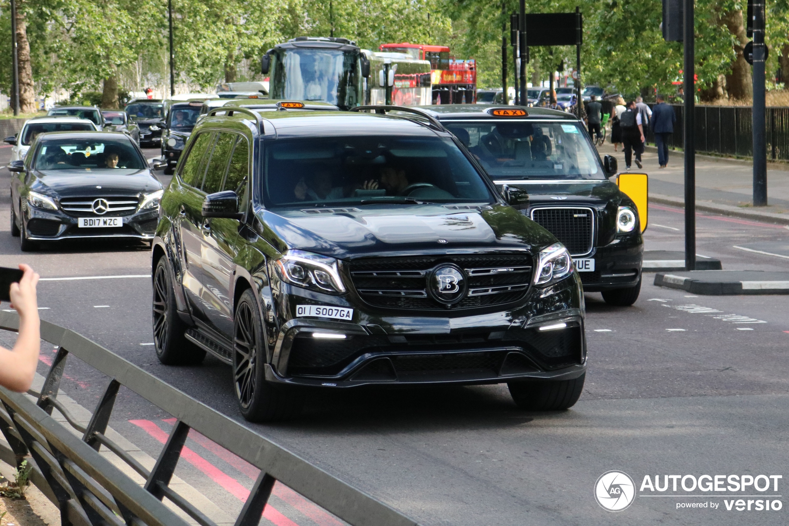 Mercedes-AMG Brabus GLS 850 6.0 Biturbo - 25 July 2023 - Autogespot