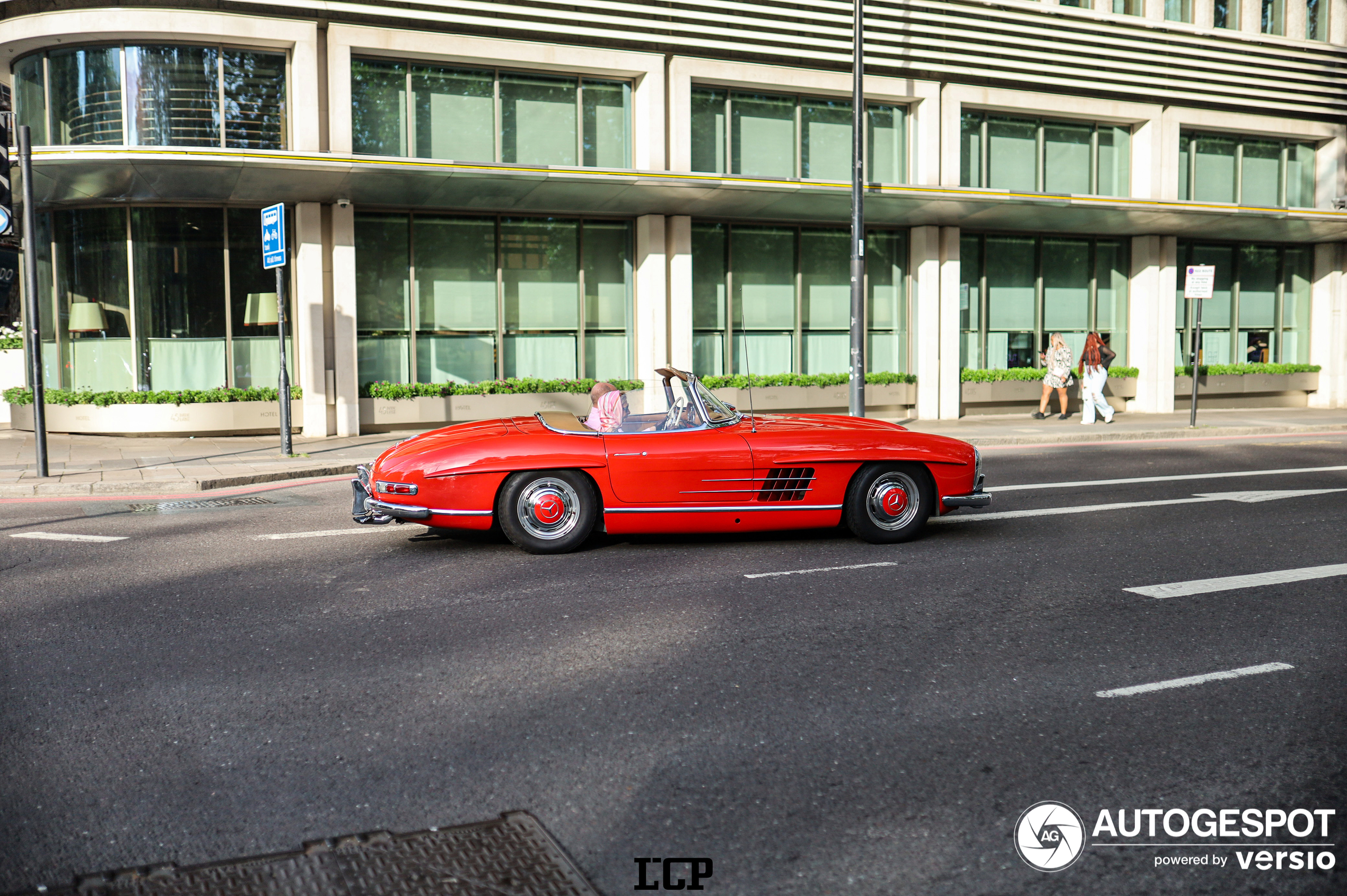 Mercedes-Benz 300SL Roadster - 29 July 2023 - Autogespot