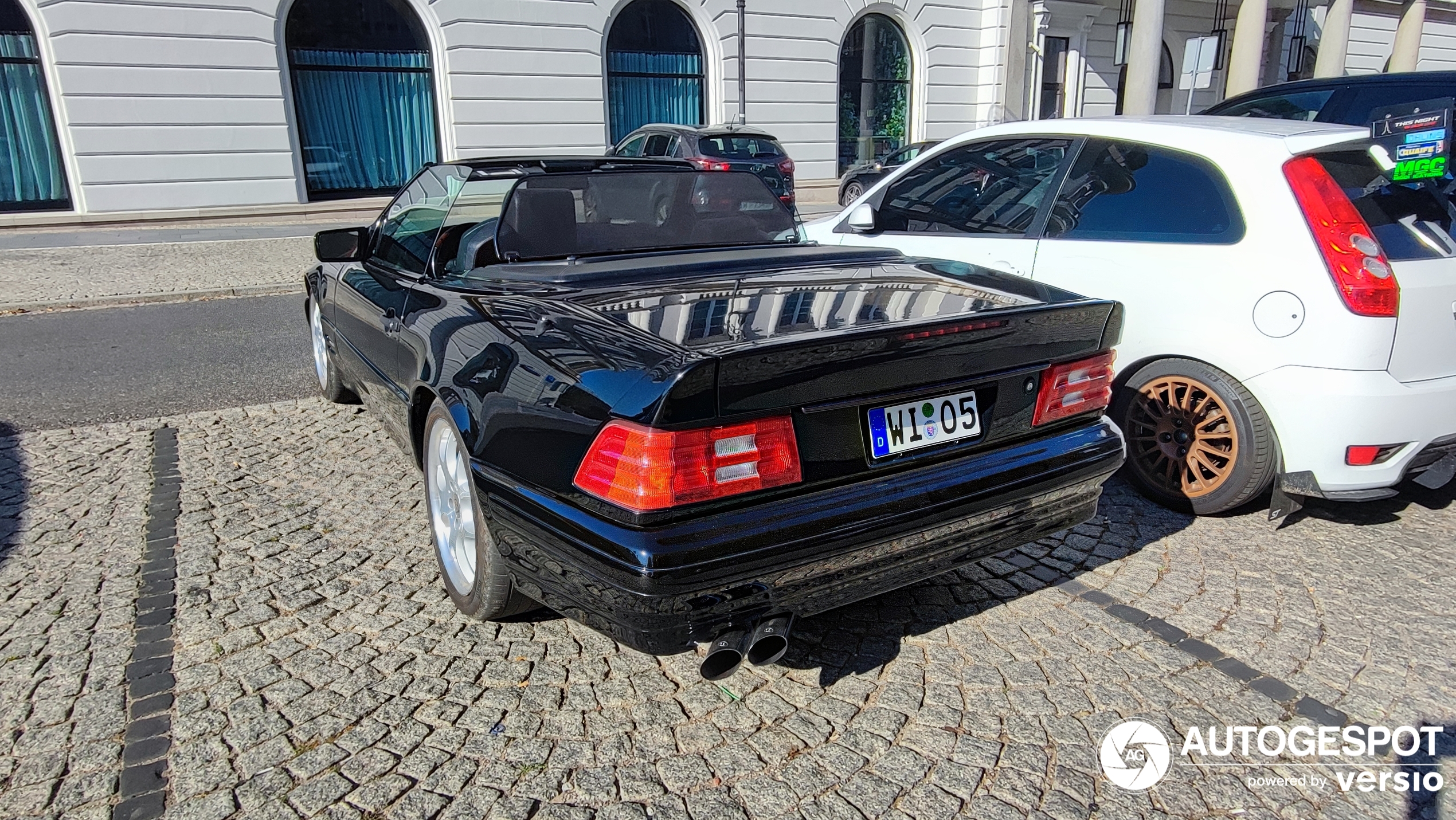 Mercedes-Benz Brabus SL 6.0-32 R129 - 05 September 2023 - Autogespot