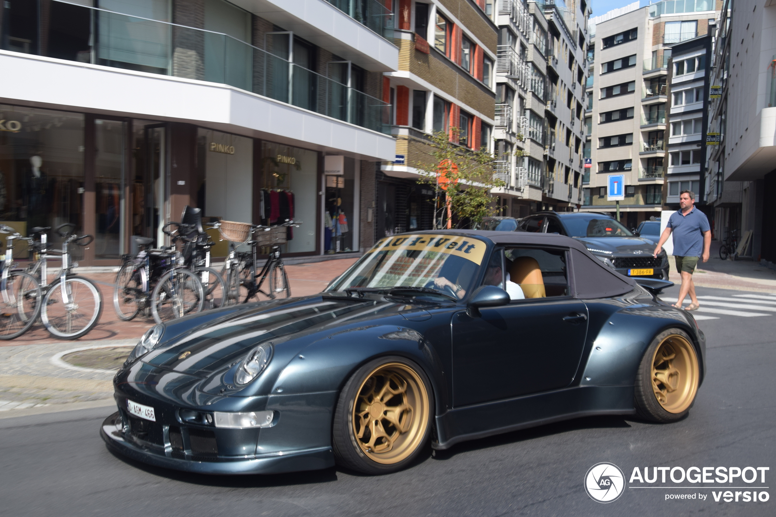 Porsche 993 Cabriolet Rauh-Welt Begriff - 22 September 2023 - Autogespot