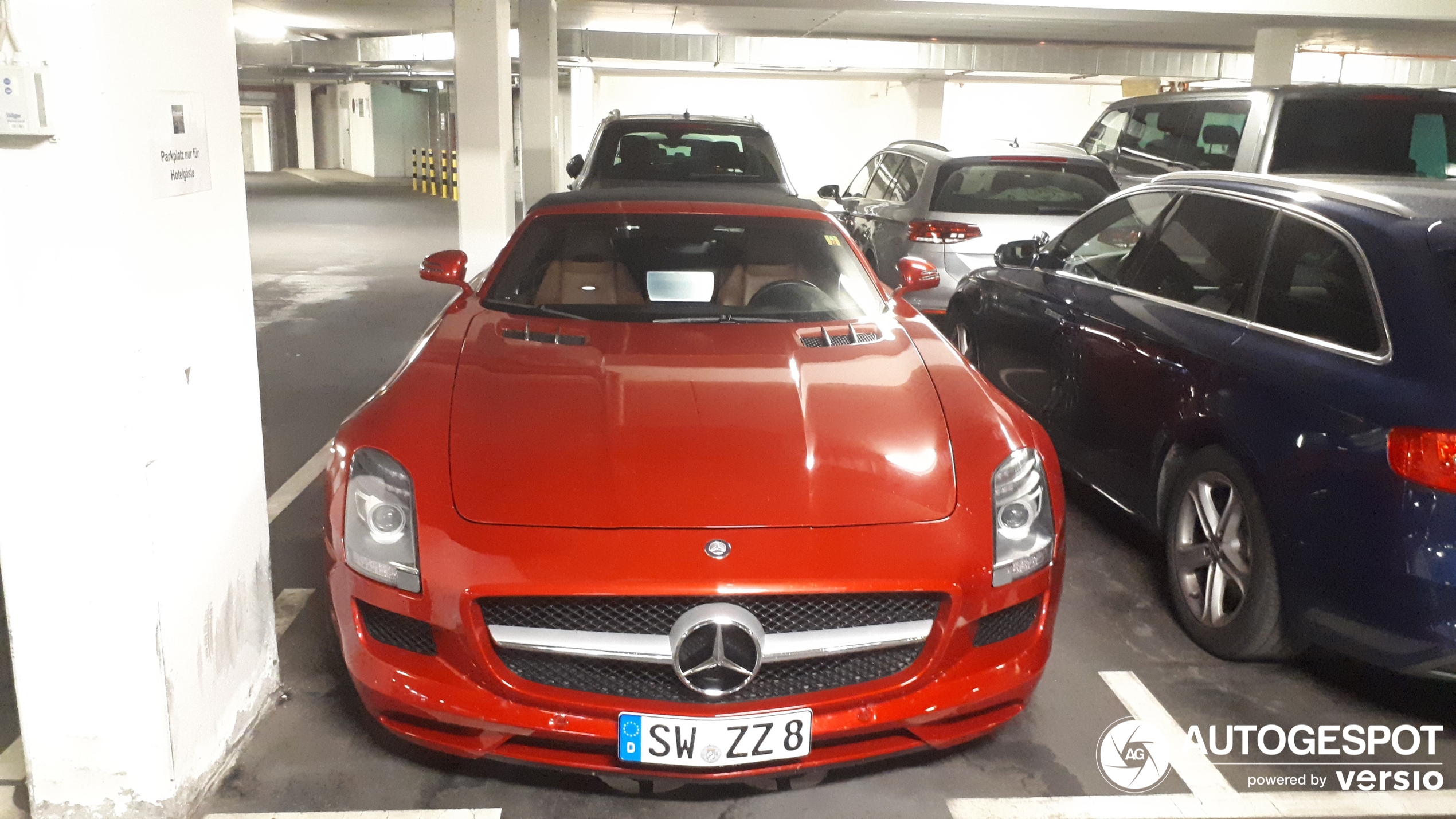 Mercedes-Benz SLS AMG Roadster - 26 September 2023 - Autogespot