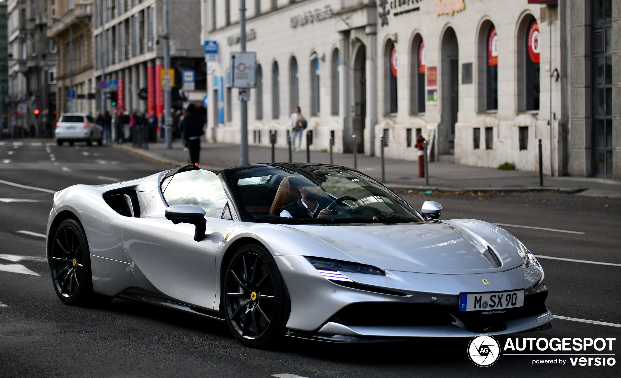 Ferrari SF90 Spider - 28 October 2023 - Autogespot