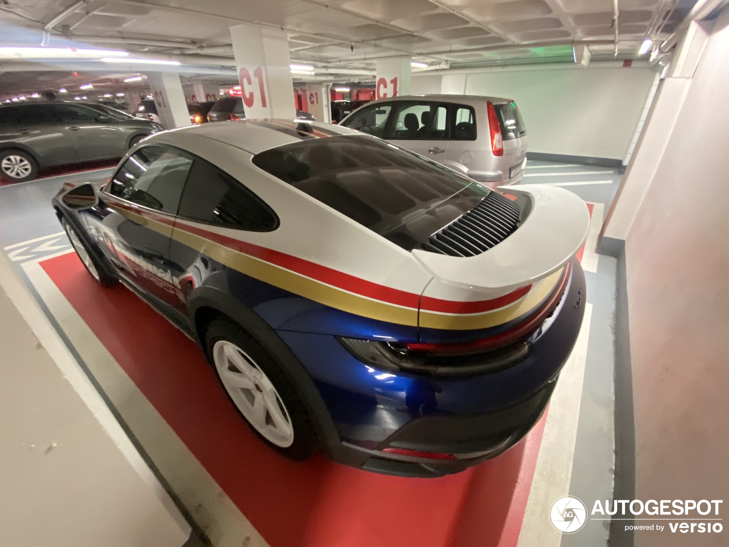 Porsche 992 Dakar - 01 November 2023 - Autogespot