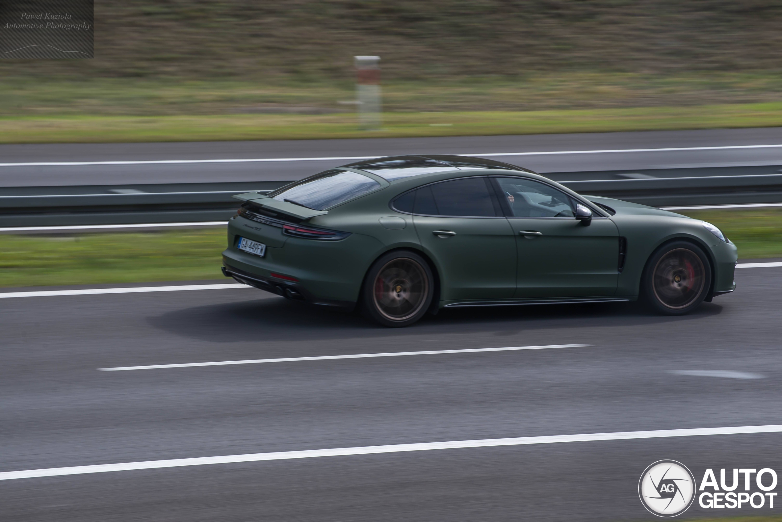 Porsche 971 Panamera GTS MkI - 10 December 2023 - Autogespot