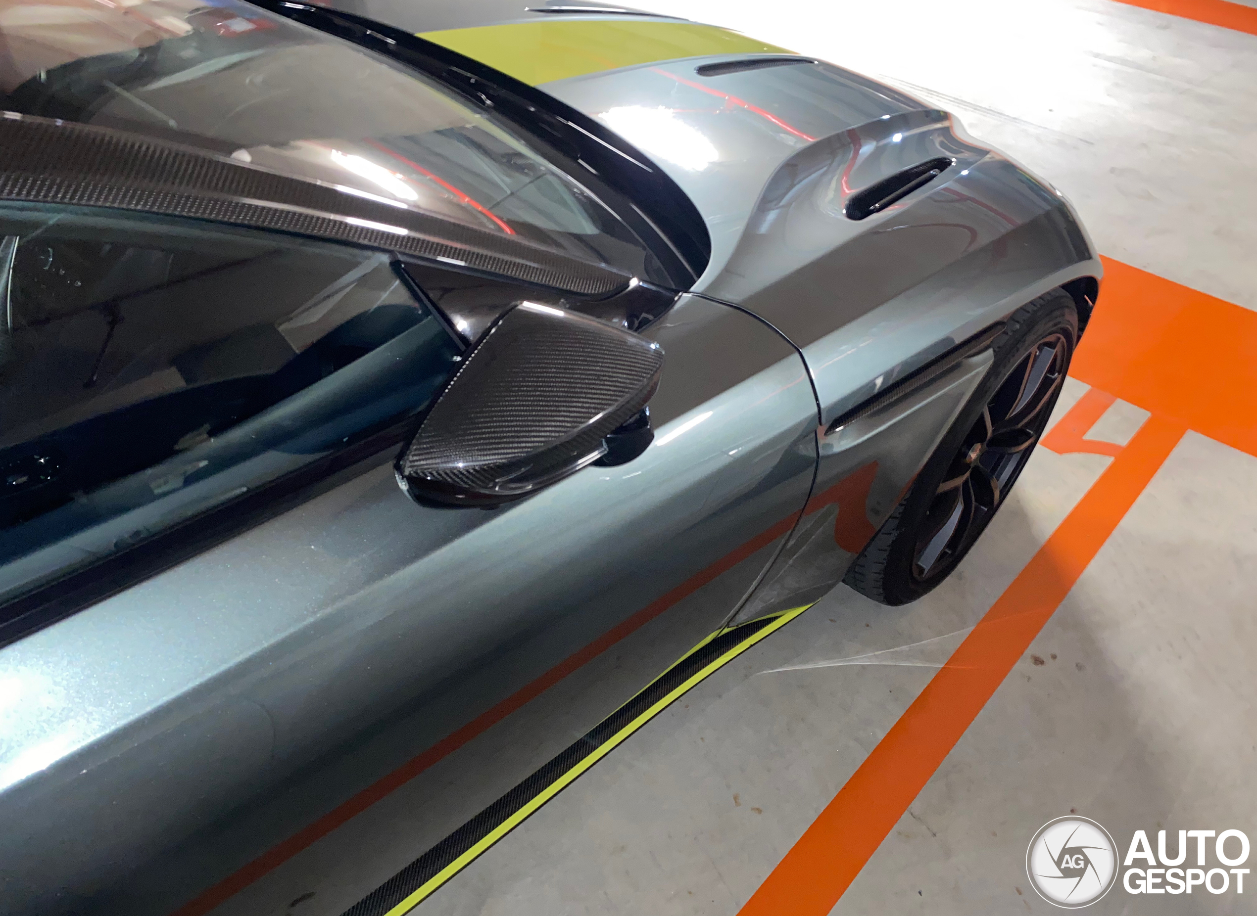 Aston Martin DB11 AMR Signature Edition - 05 February 2024 - Autogespot