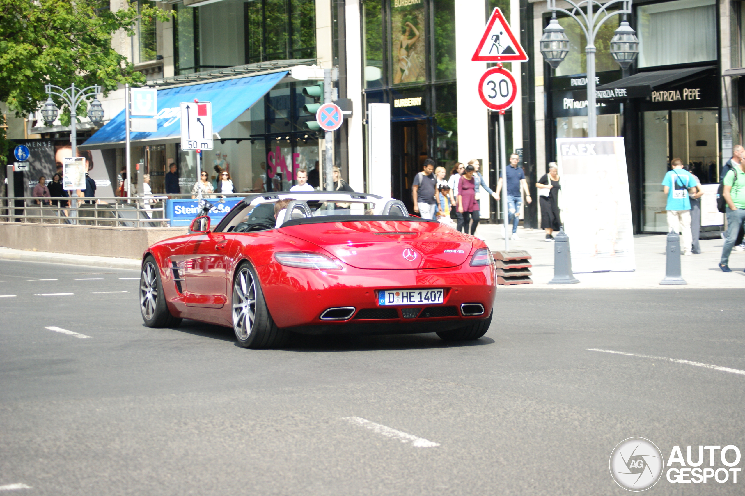 Mercedes-Benz SLS AMG Roadster - 16 February 2024 - Autogespot