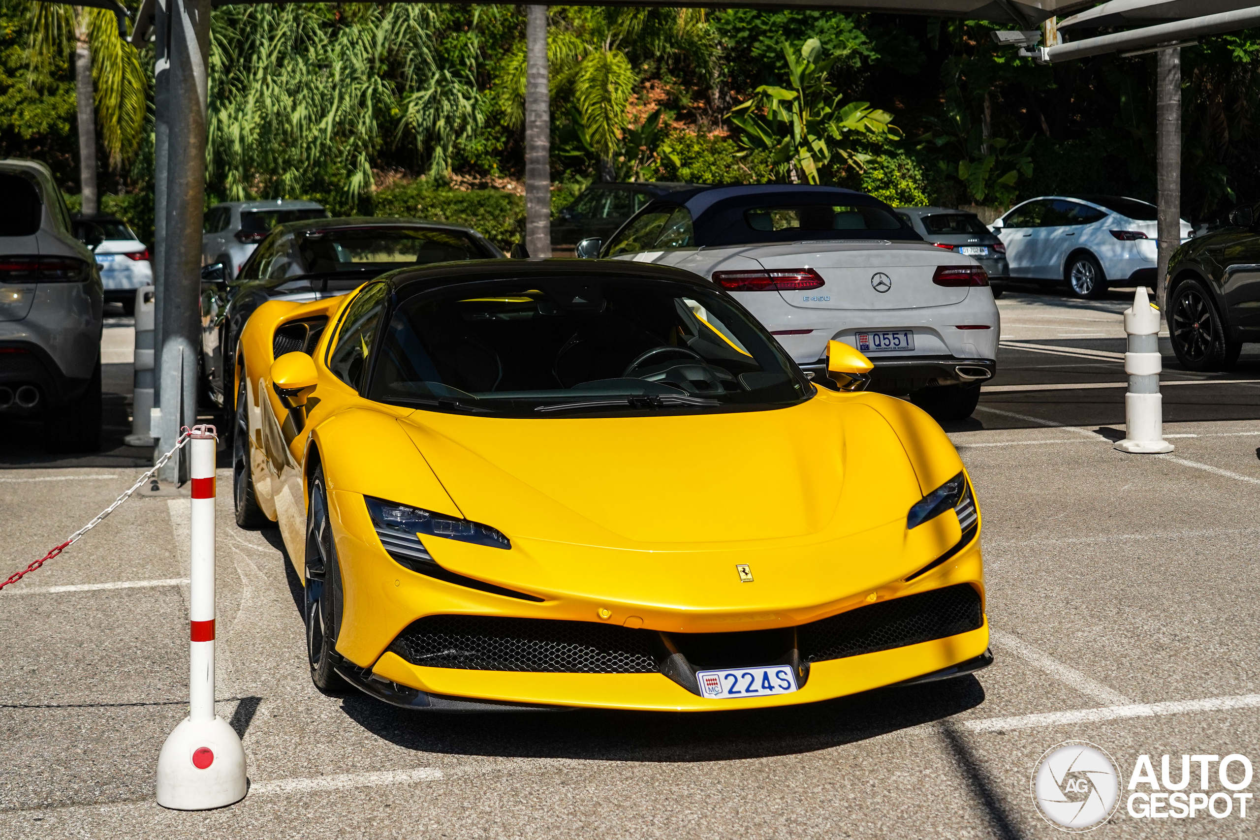 Ferrari SF90 Stradale - 26 February 2024 - Autogespot